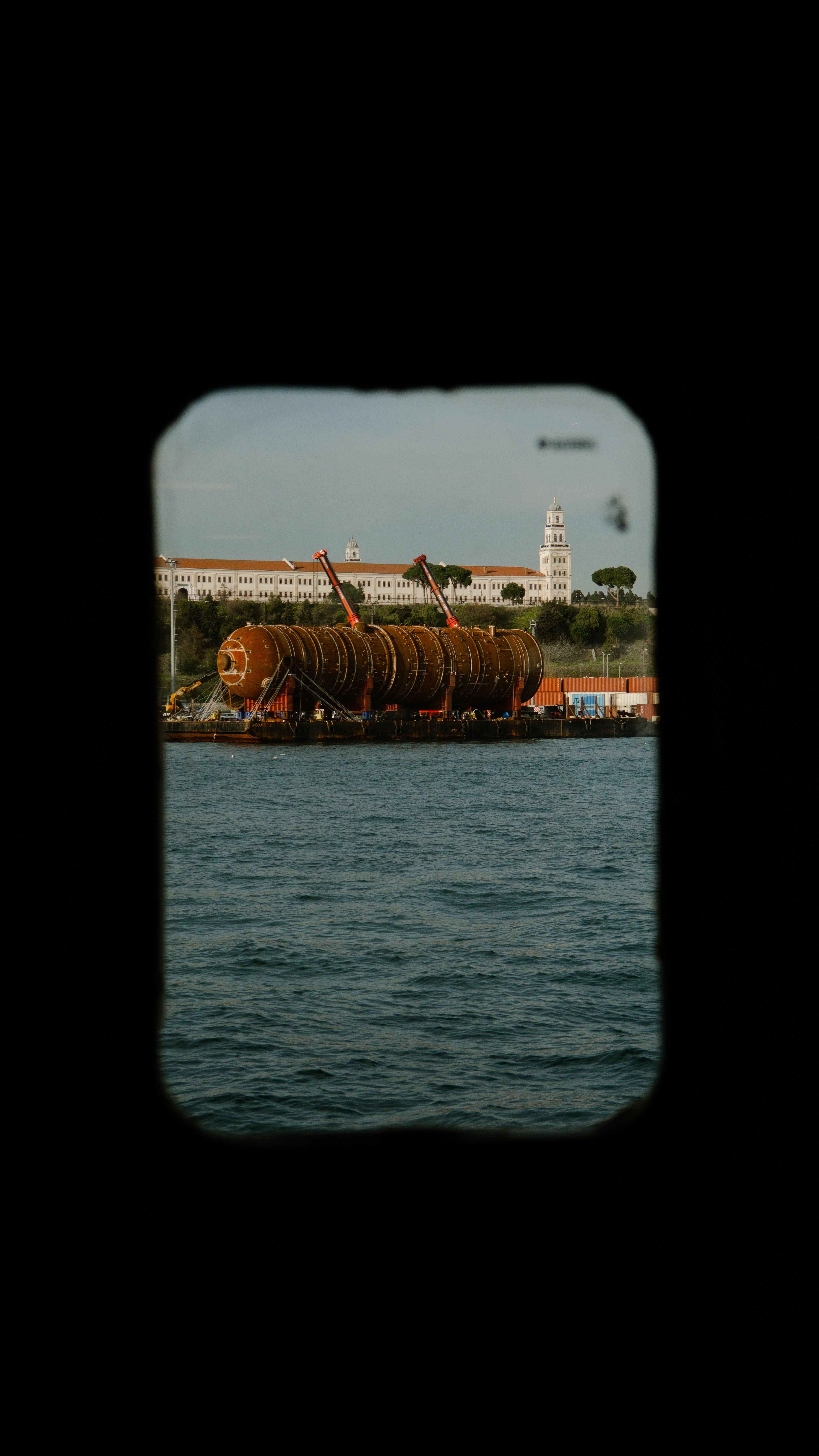 Tank Bay Photos, Download The BEST Free Tank Bay Stock Photos & HD Images