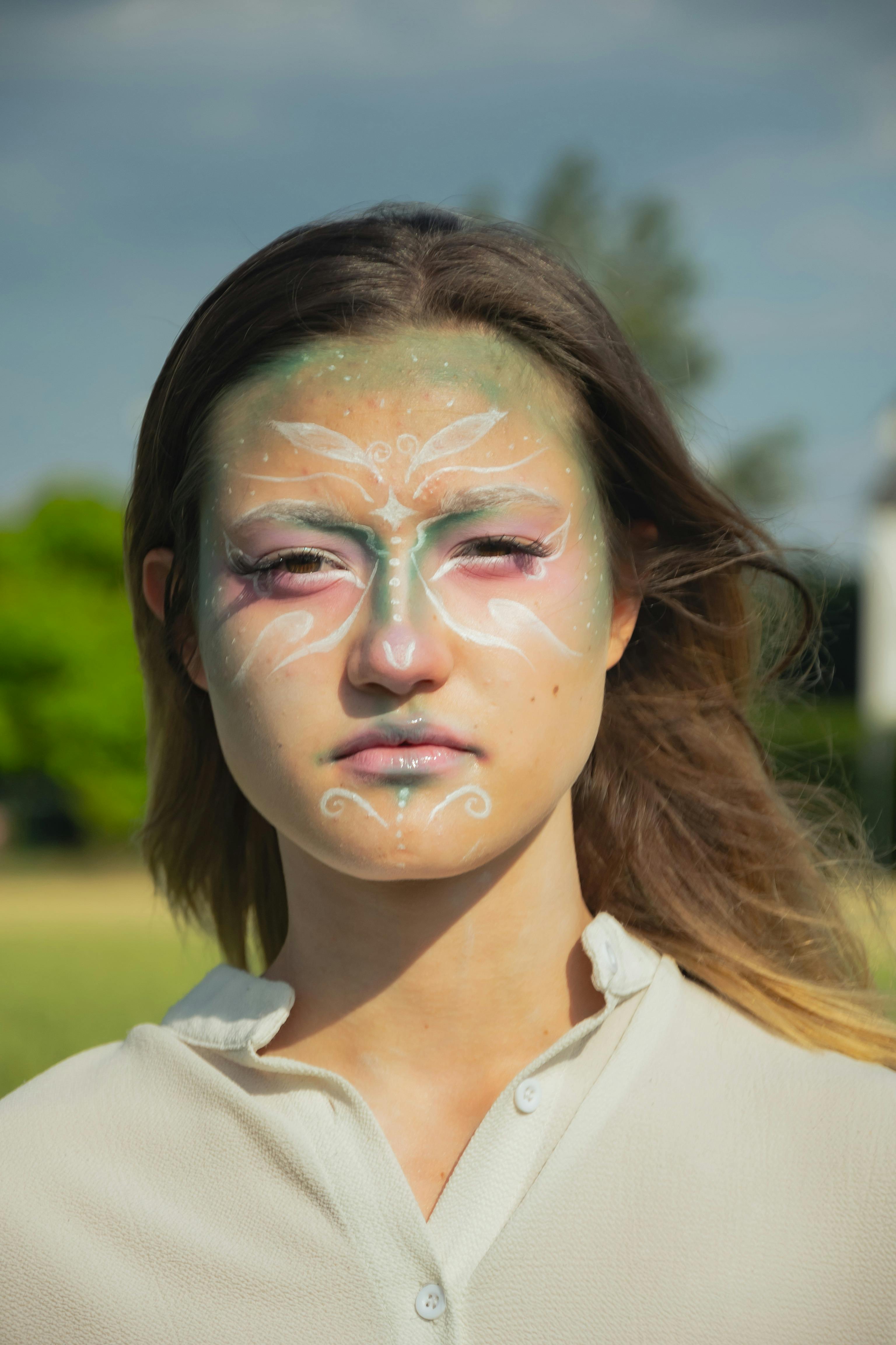 Shoulder and Face of a Woman · Free Stock Photo