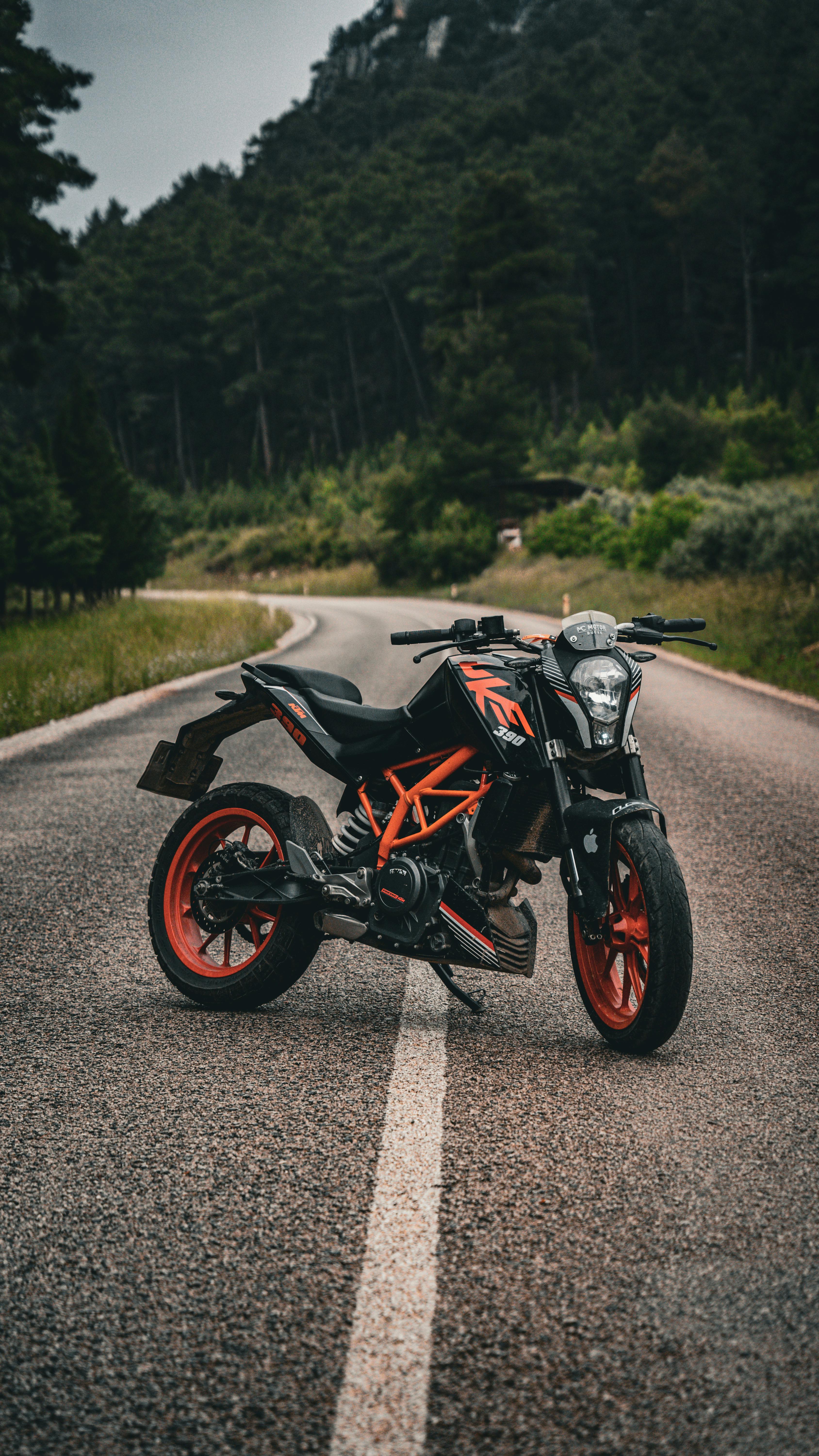 A KTM 390 Duke Engine · Free Stock Photo