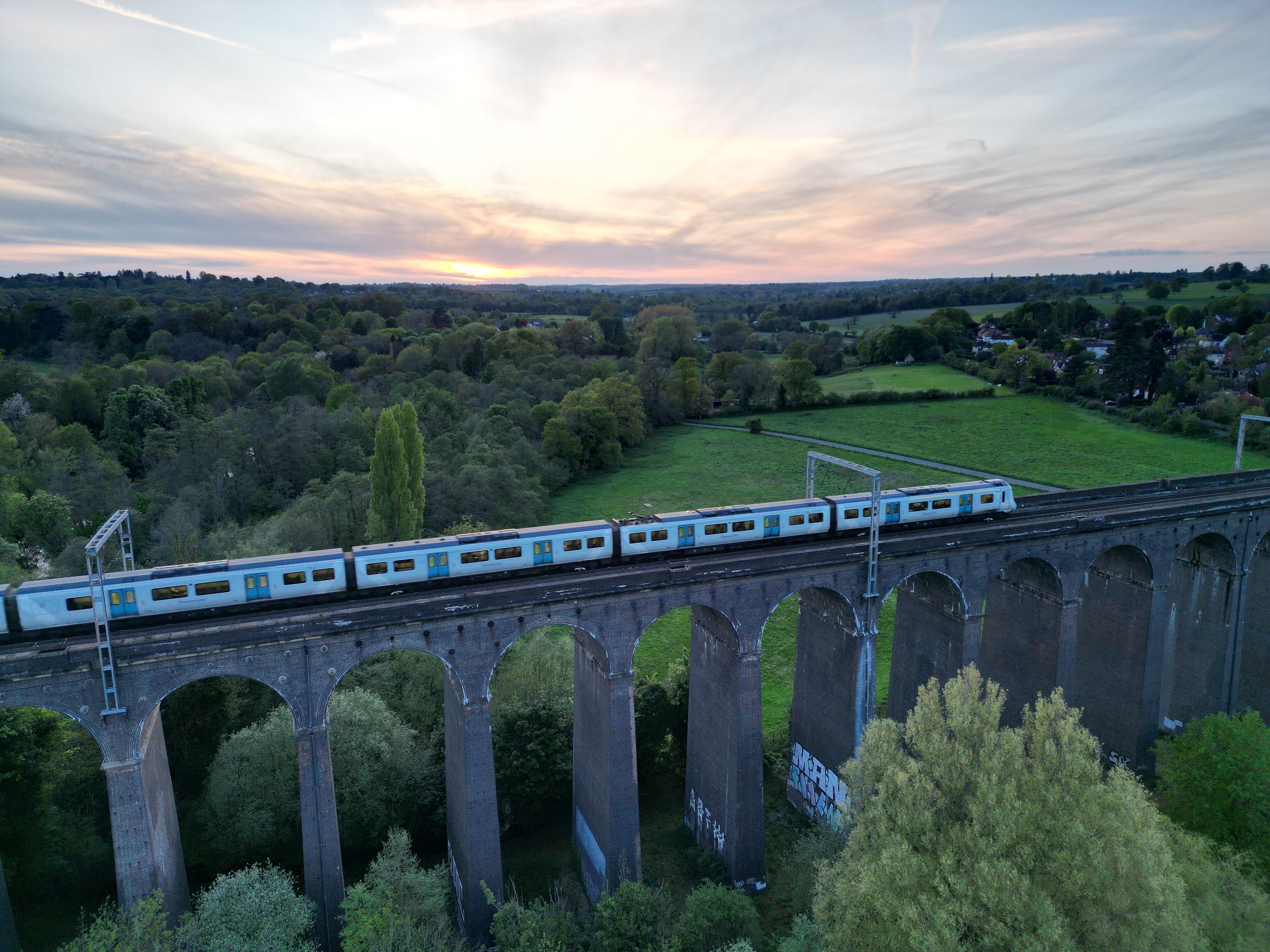 Train on Railway Bridge · Free Stock Photo