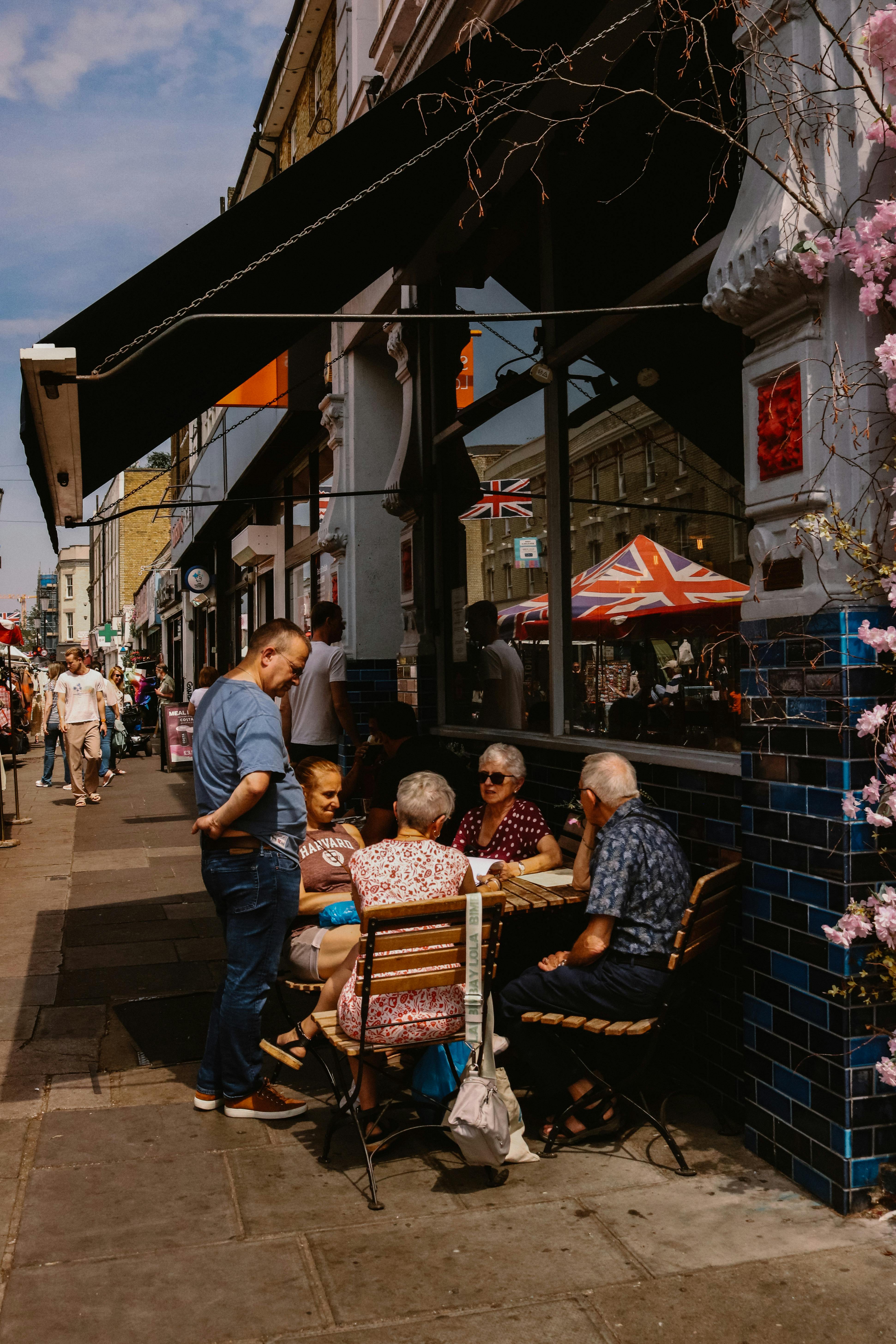 Friends List Photos, Download The BEST Free Friends List Stock Photos ...