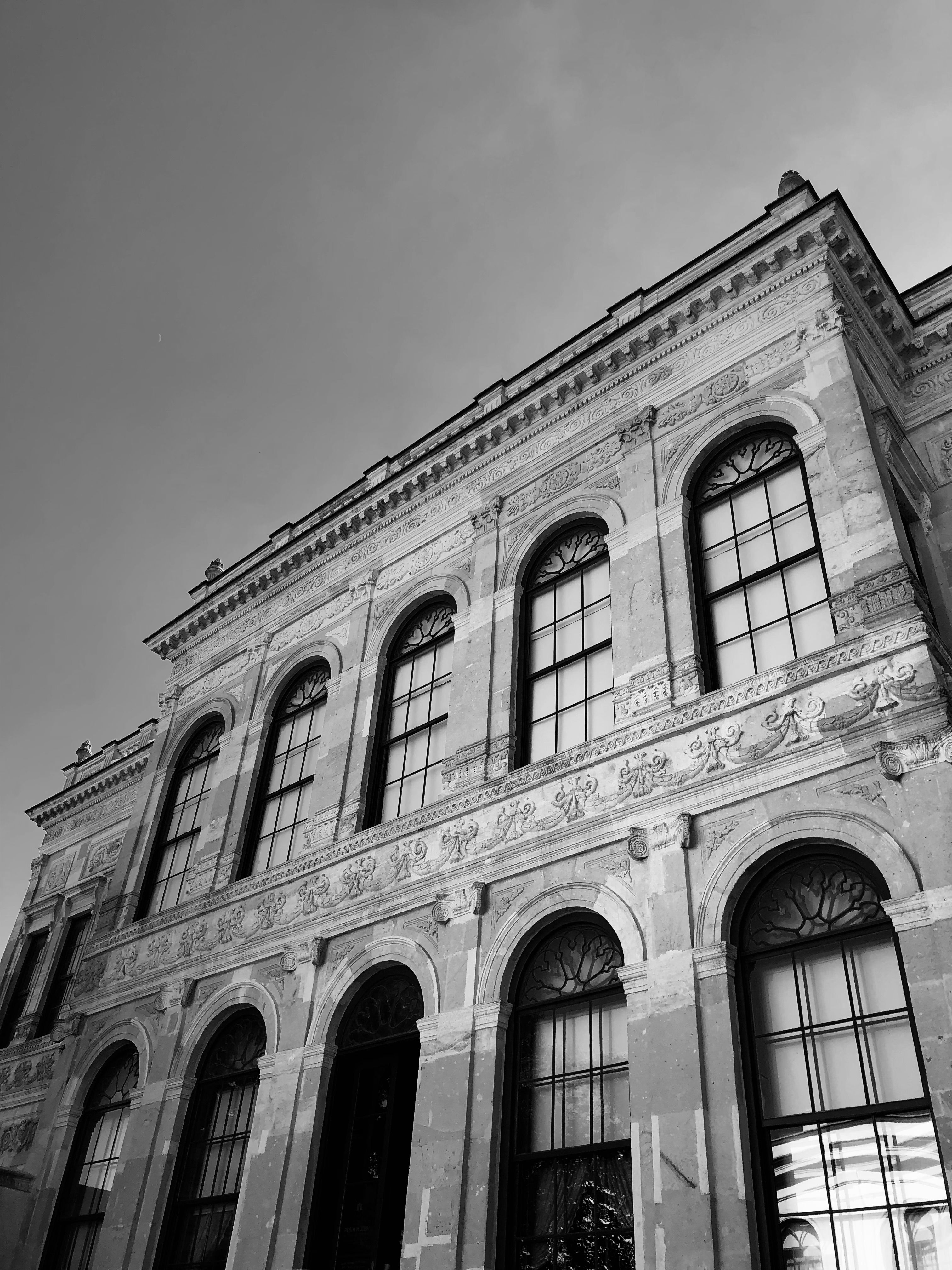 Low Angle Shot of a Historical Building · Free Stock Photo