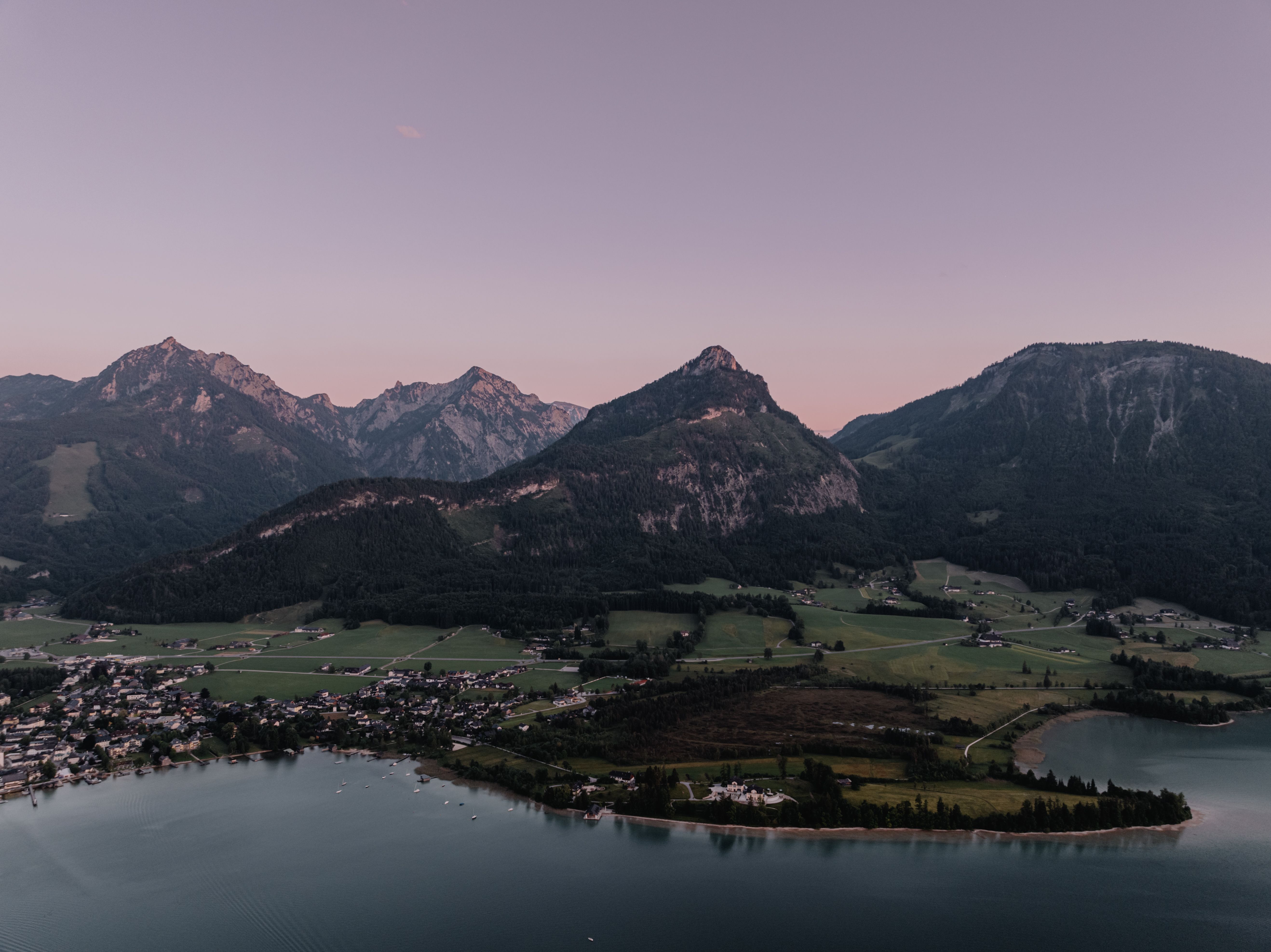 Lake in Countryside in Austria · Free Stock Photo