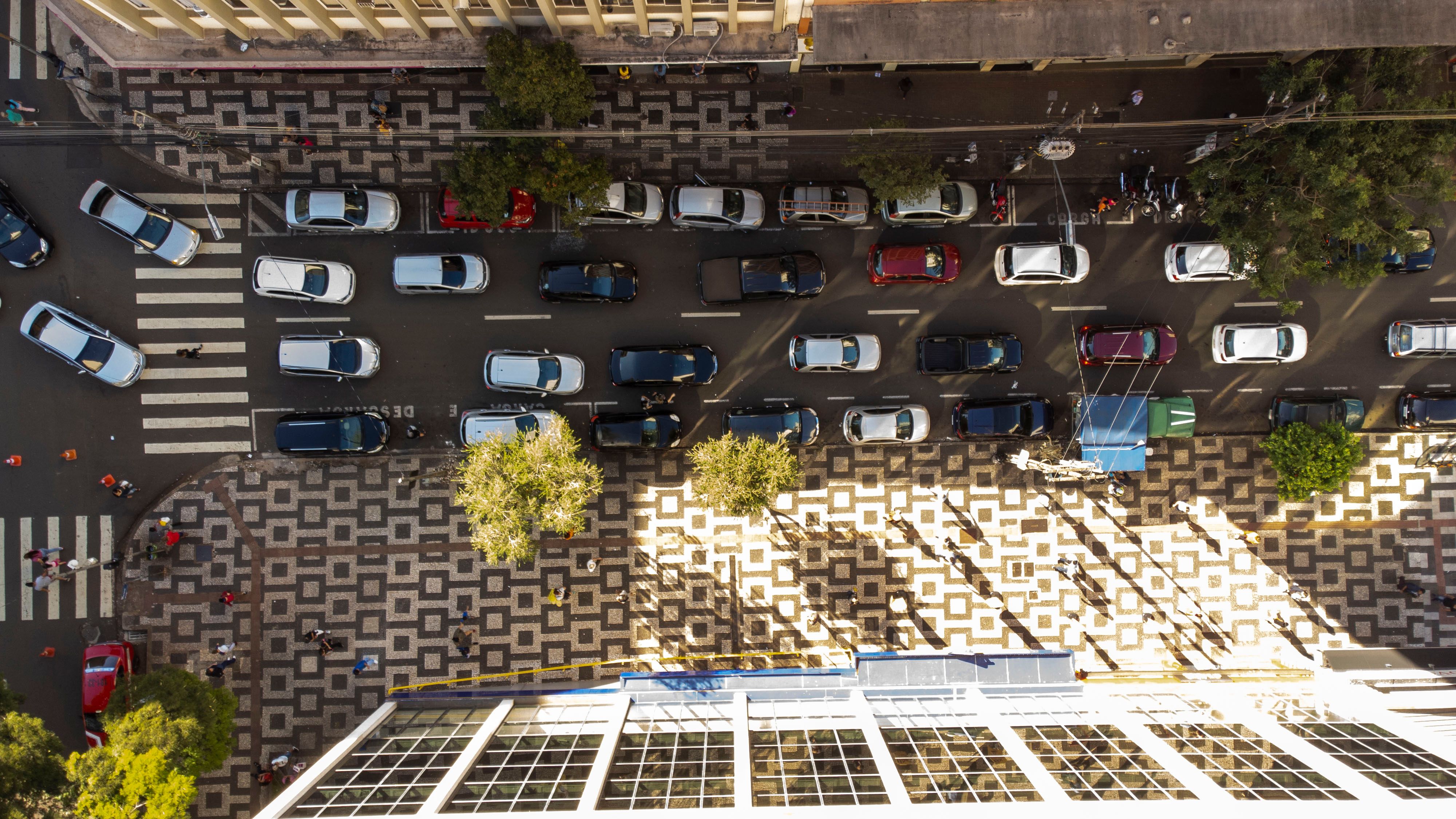 Birds Eye View of Traffic on Street · Free Stock Photo