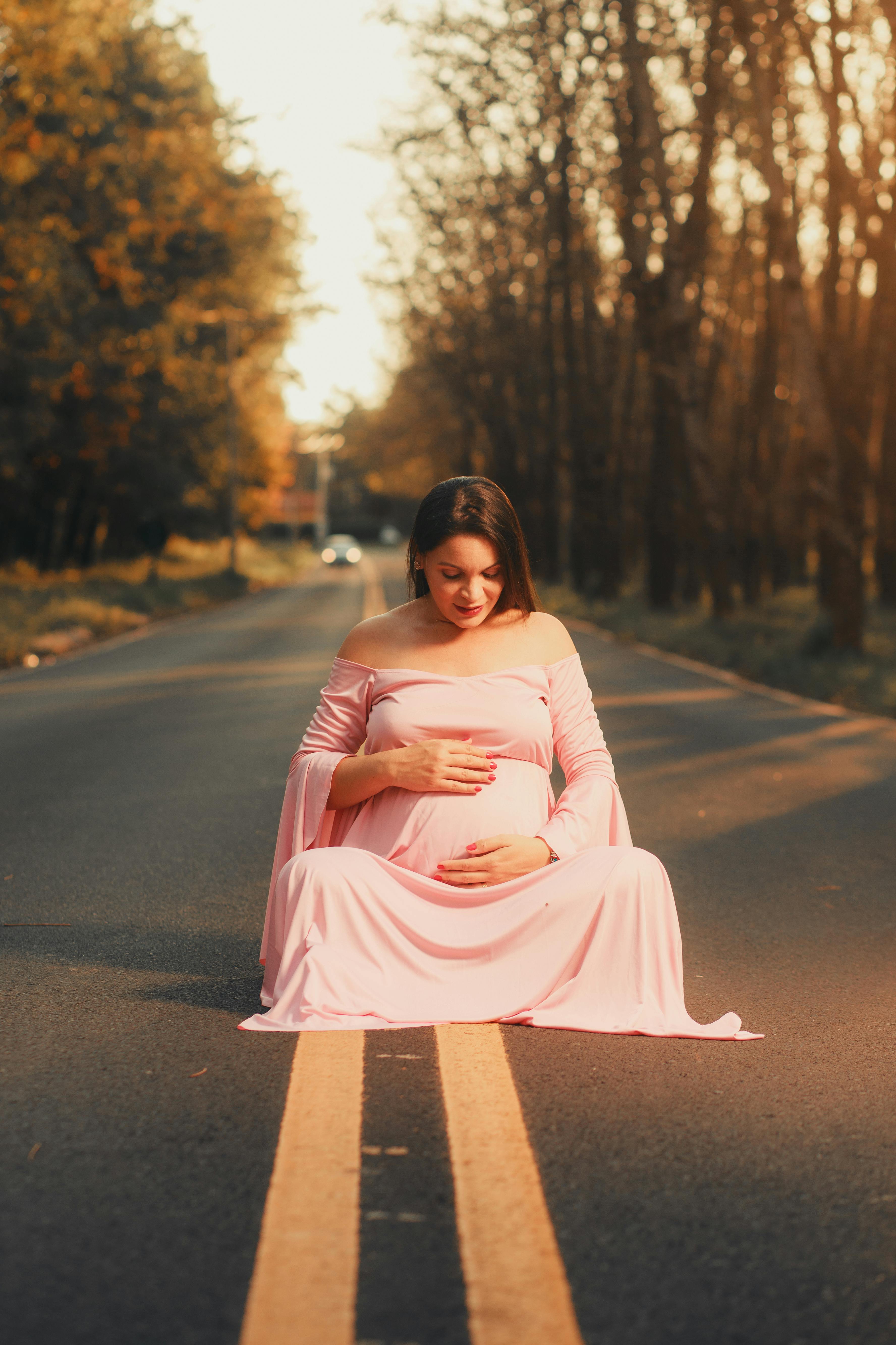 Fall Maternity Photos, Download The BEST Free Fall Maternity Stock ...