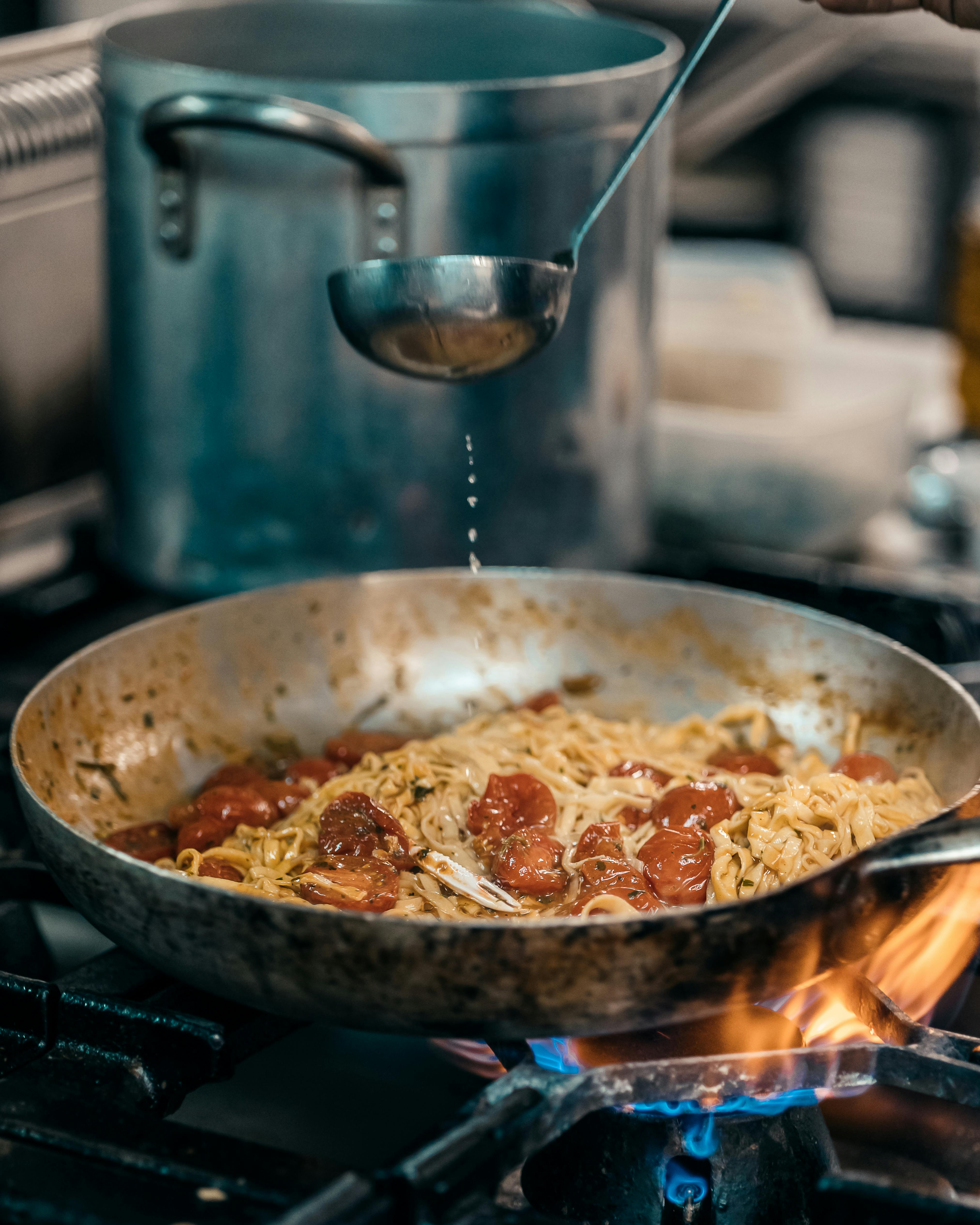 Close up of Spaghetti on Pan · Free Stock Photo