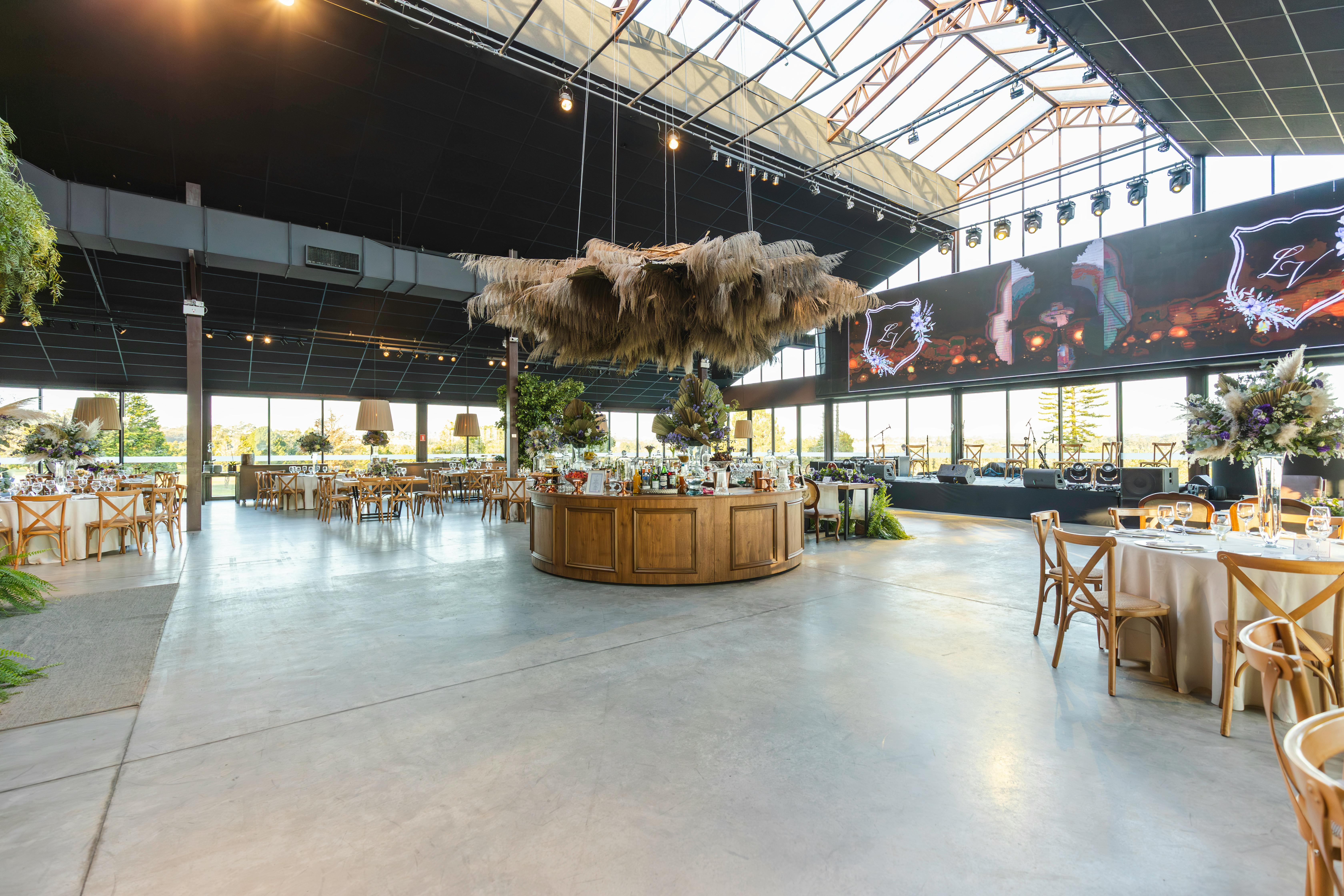 Spacious Banquet Hall · Free Stock Photo