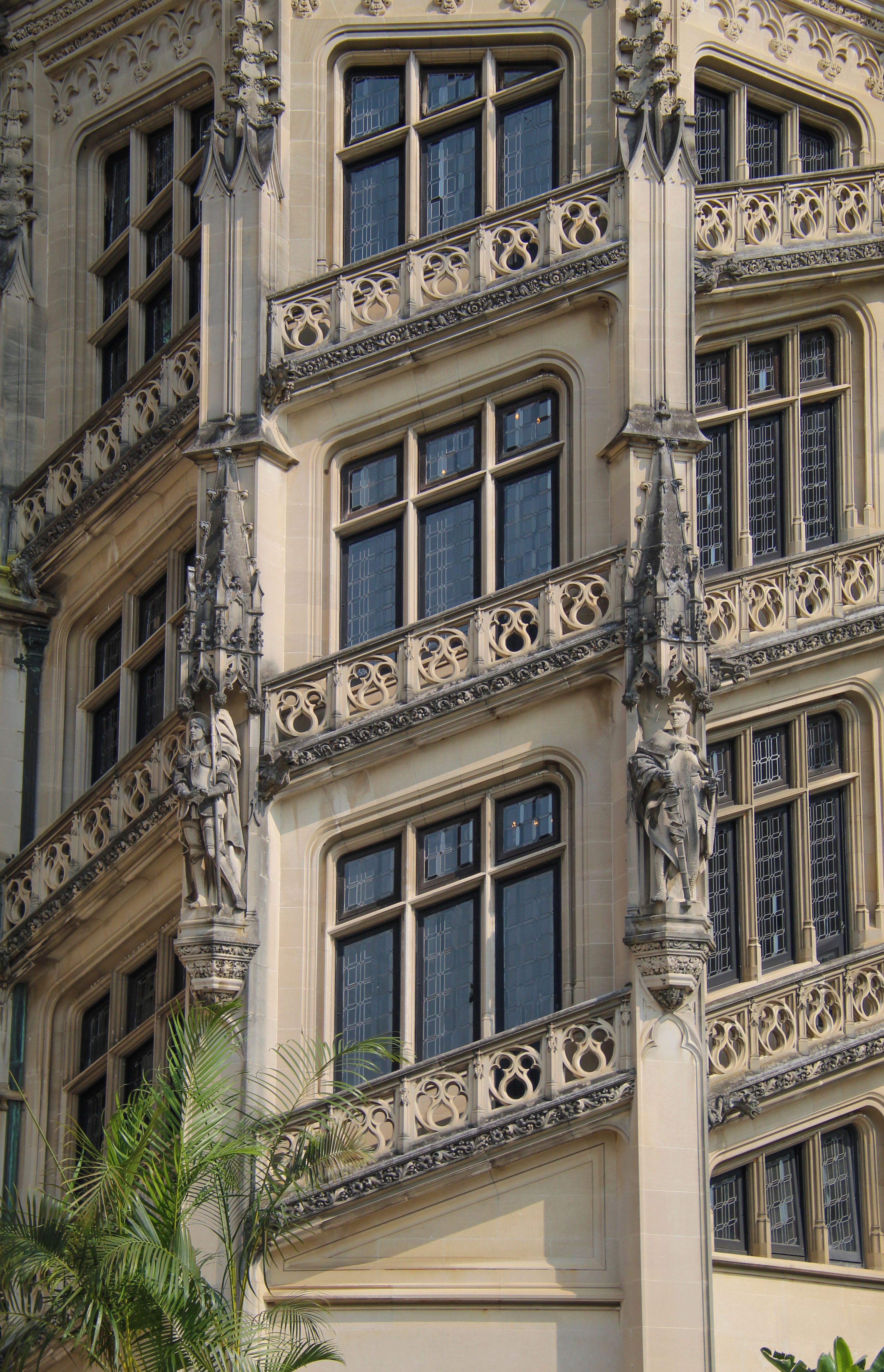 Traditional Tenements by the Street · Free Stock Photo