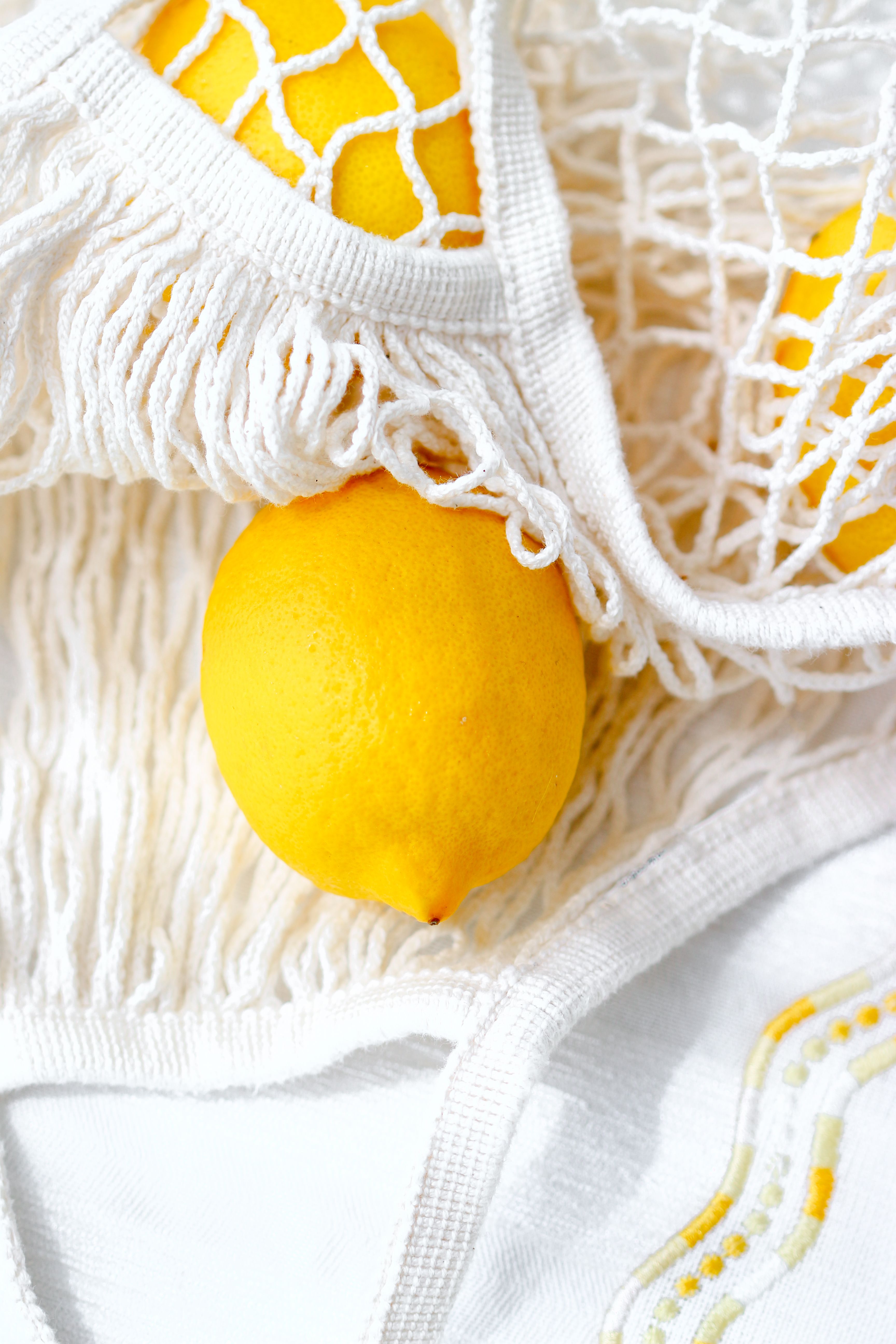 Close-Up Photography of Lemons · Free Stock Photo