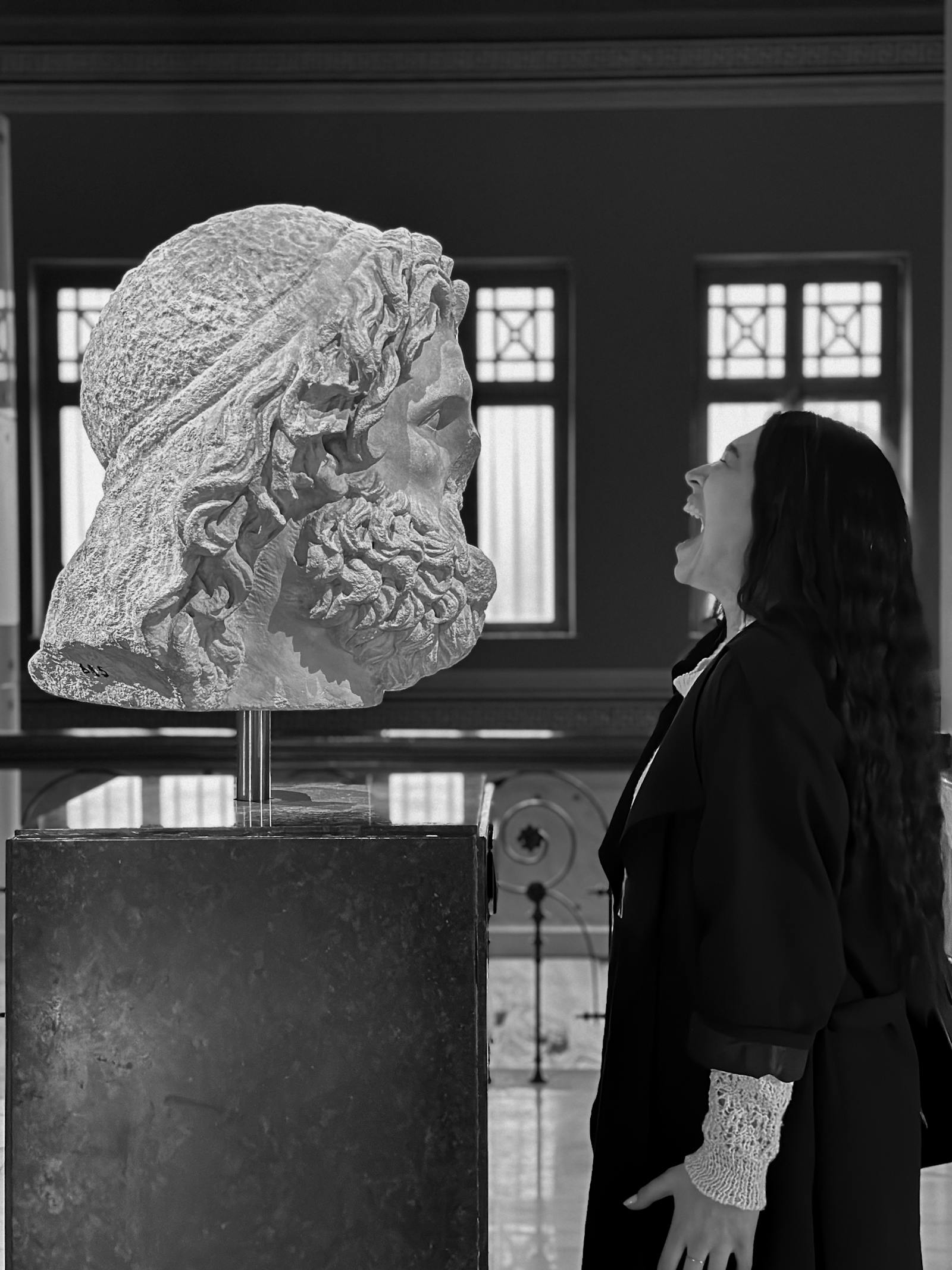 Statue Screaming Photos, Download The BEST Free Statue Screaming Stock ...