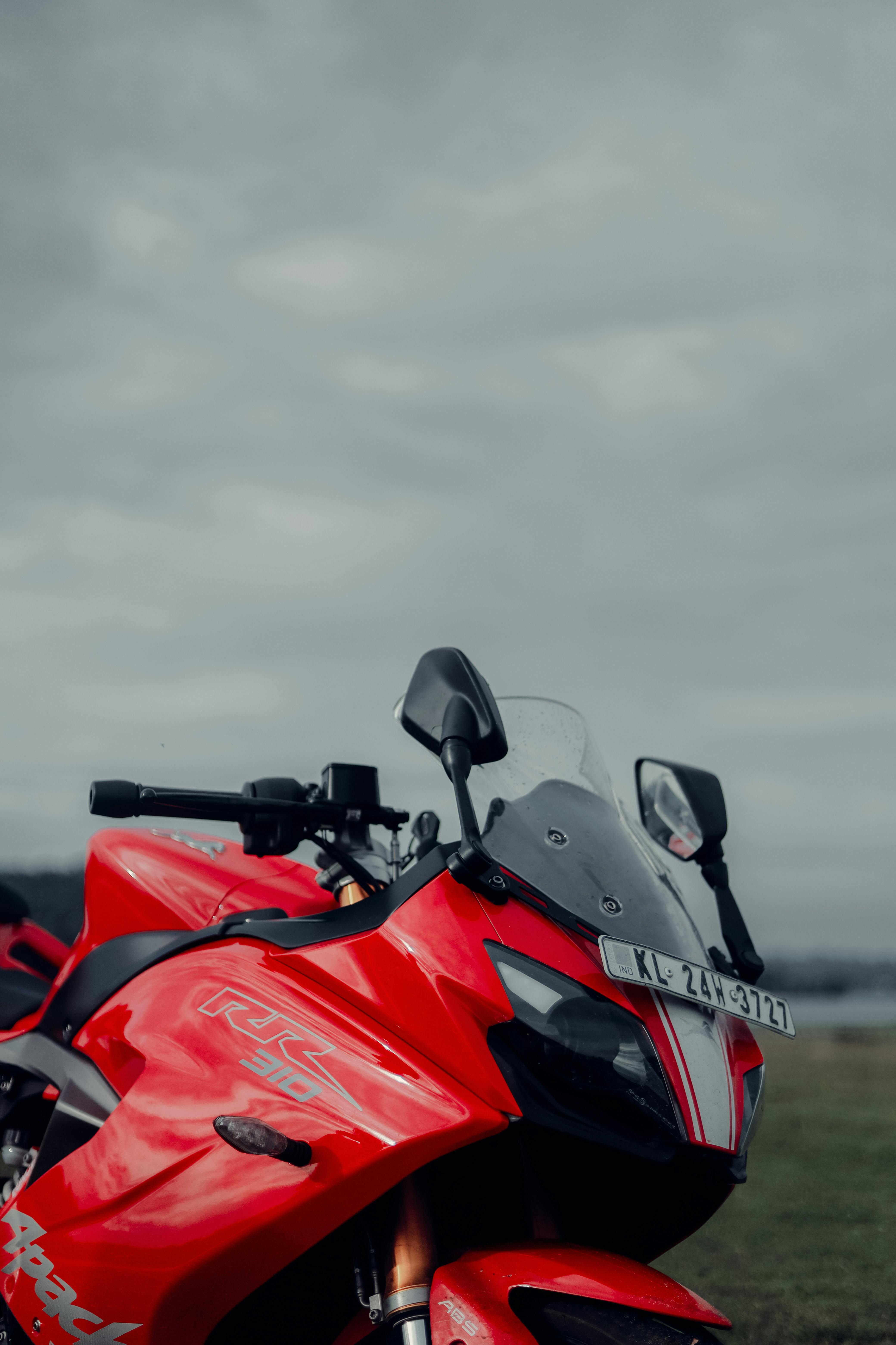 Red TVS Apache RR 310 · Free Stock Photo