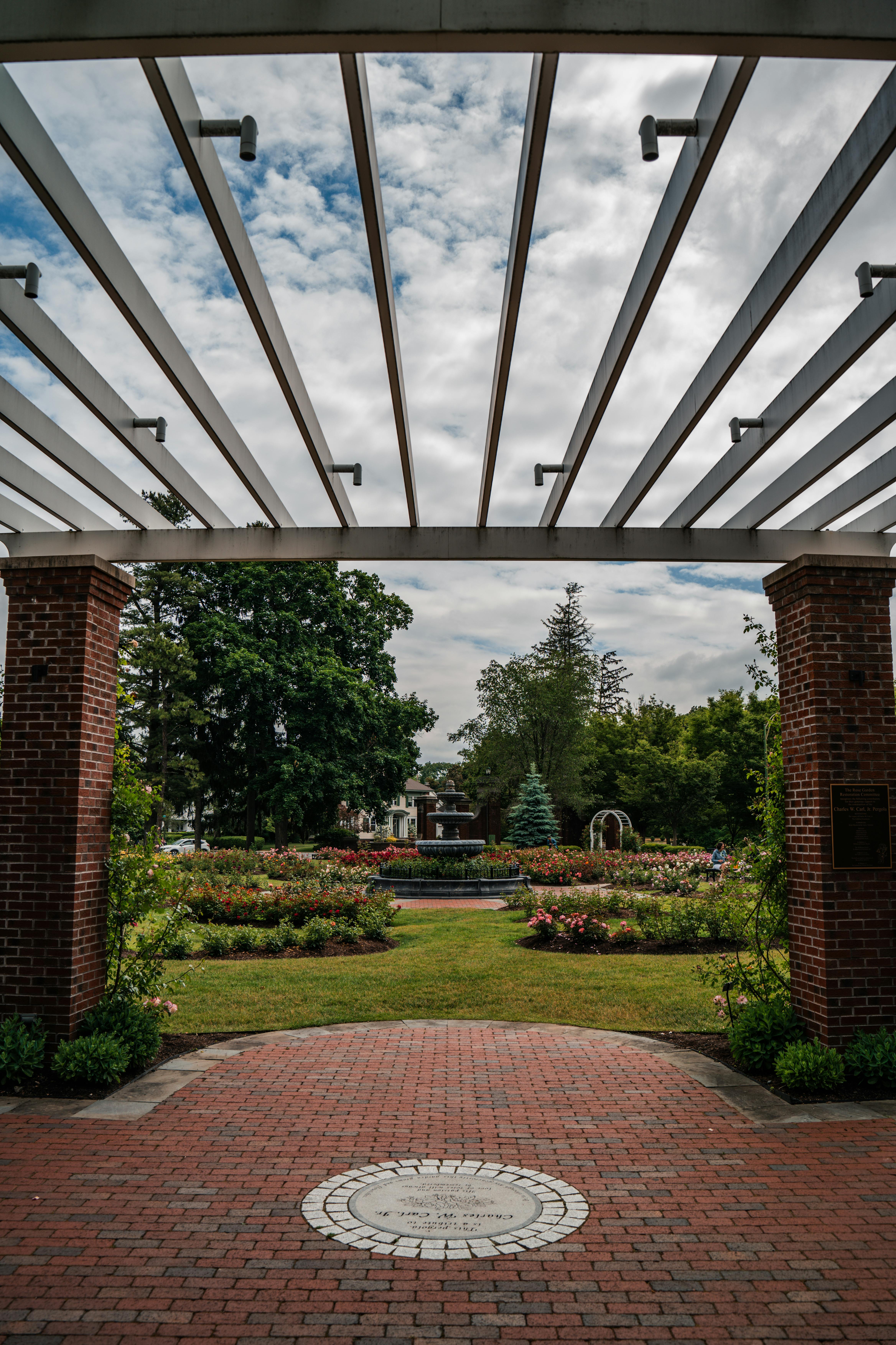 Symmetrical View of an Architectural Structure in a Park · Free Stock Photo