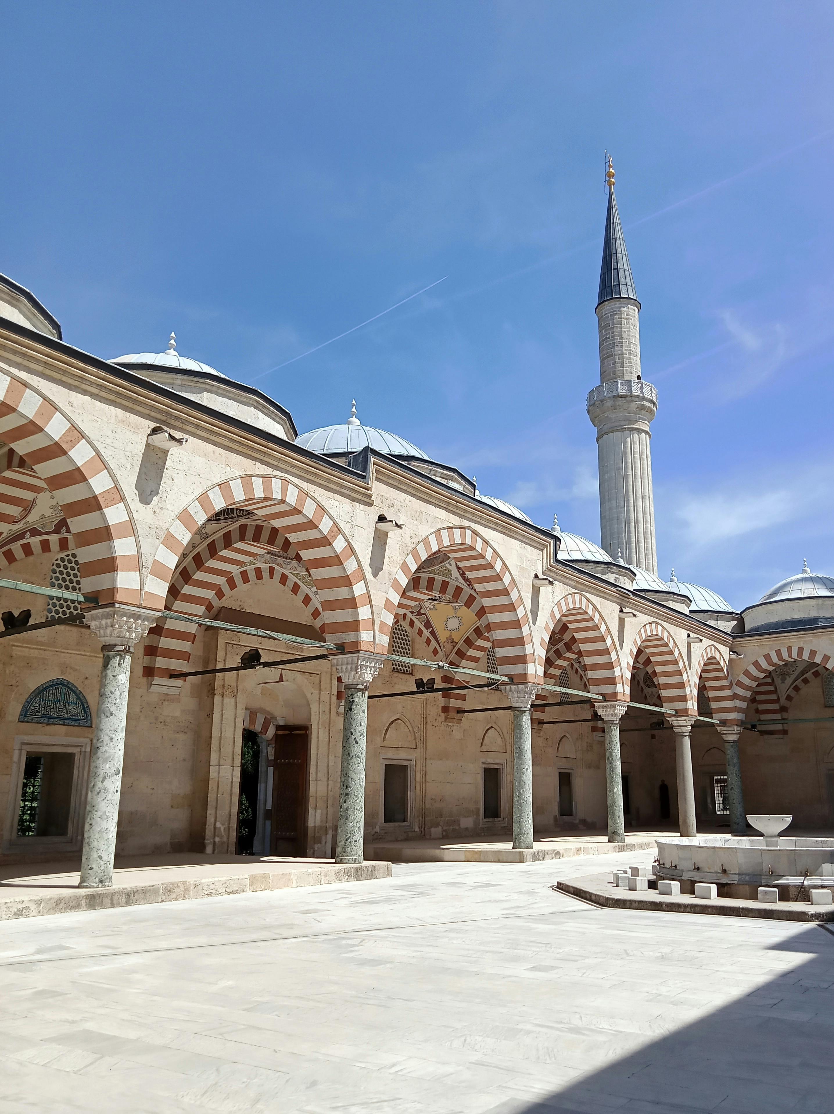 Minaret in Mosque in Medina · Free Stock Photo
