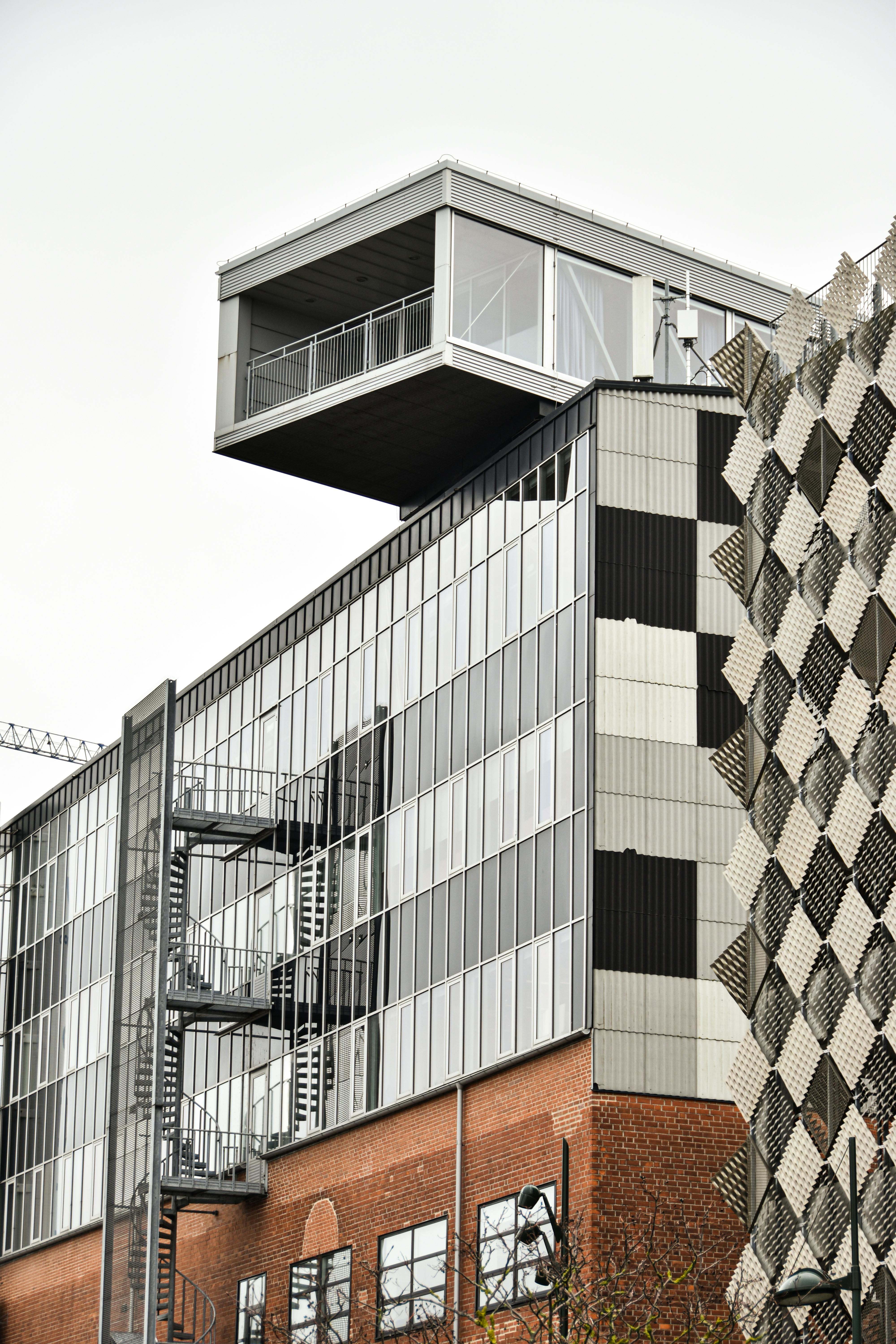 Modern City Building · Free Stock Photo