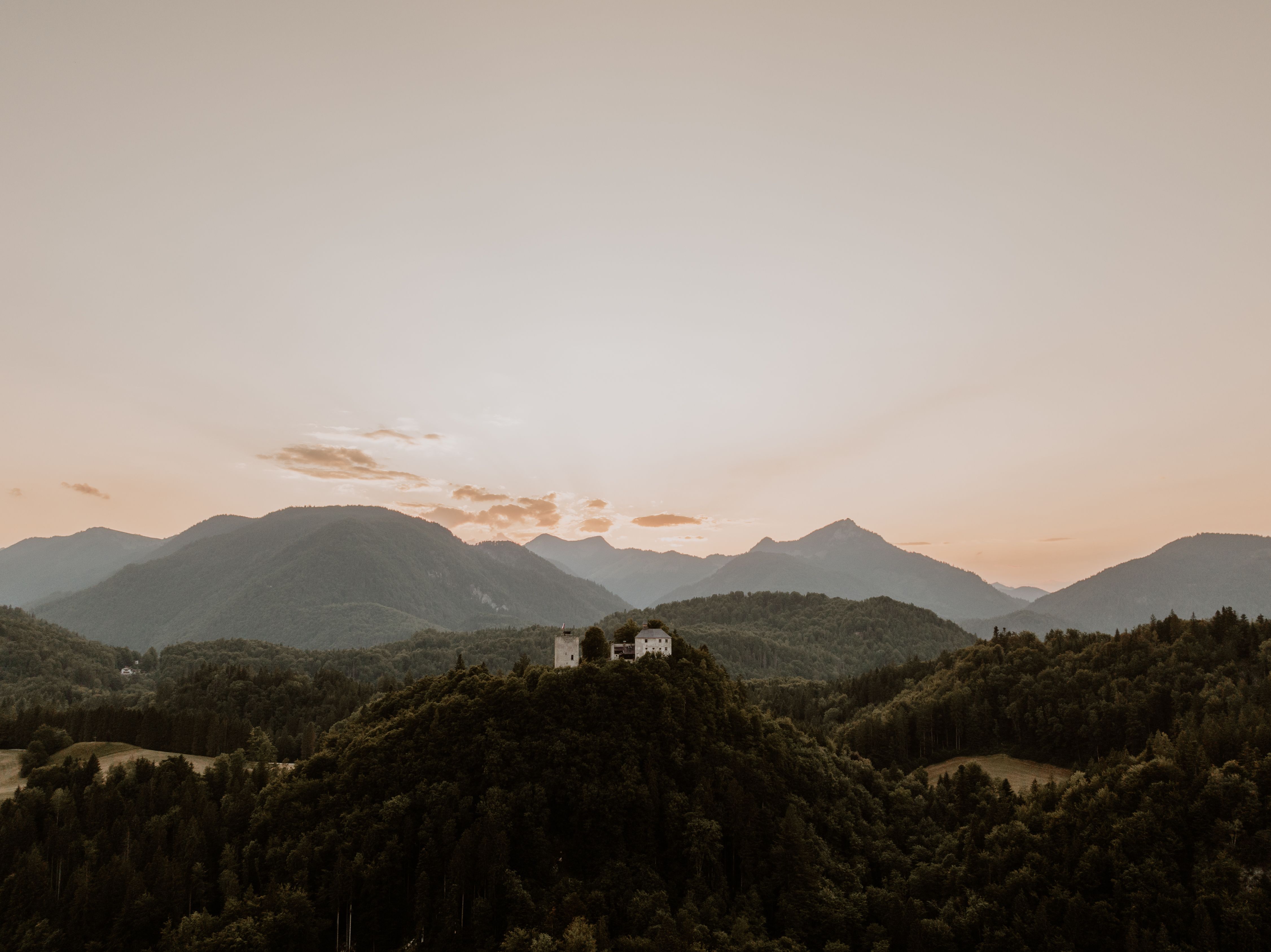 A House on the Top of a Mountain · Free Stock Photo