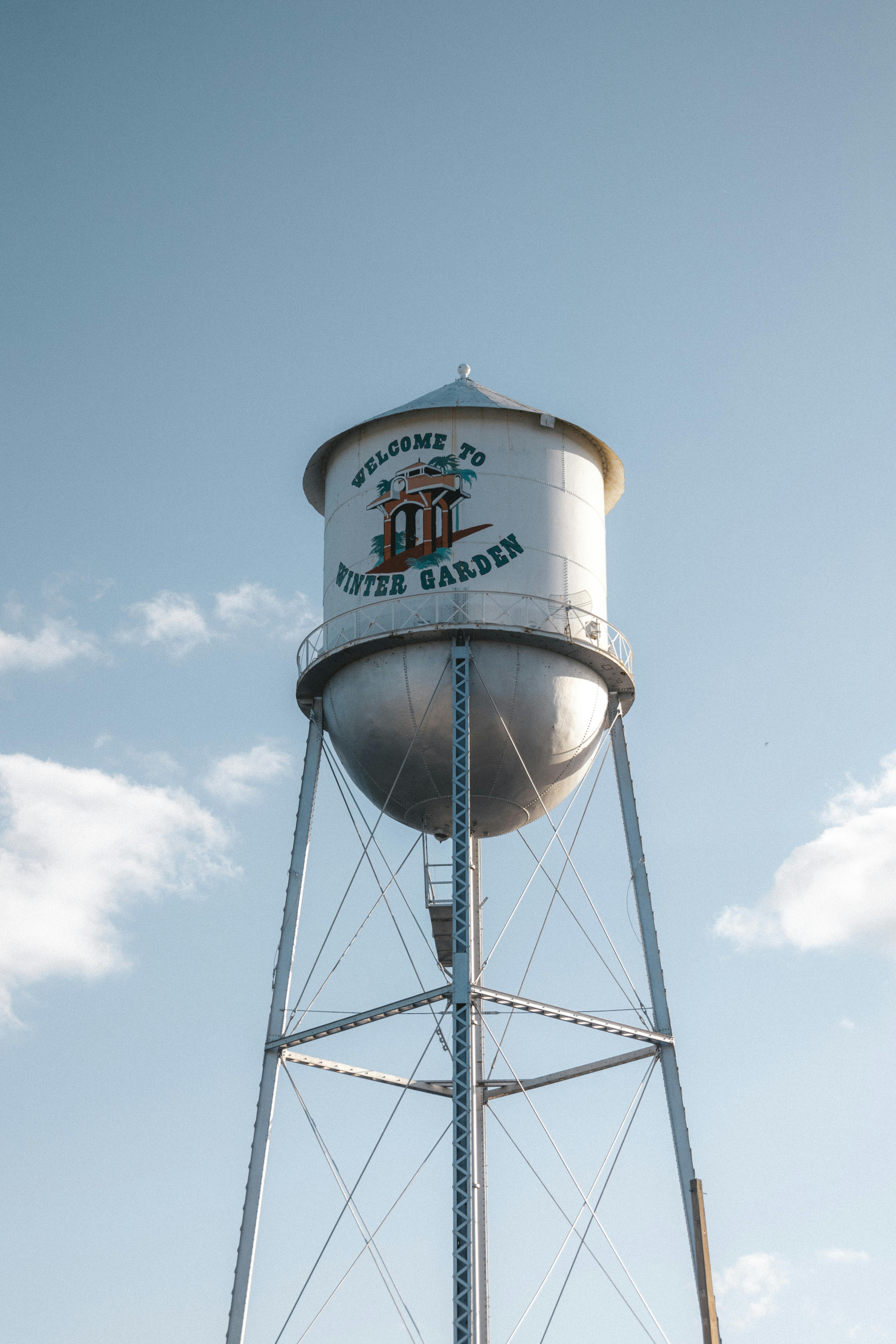 Water Tower Photos, Download The BEST Free Water Tower Stock Photos ...
