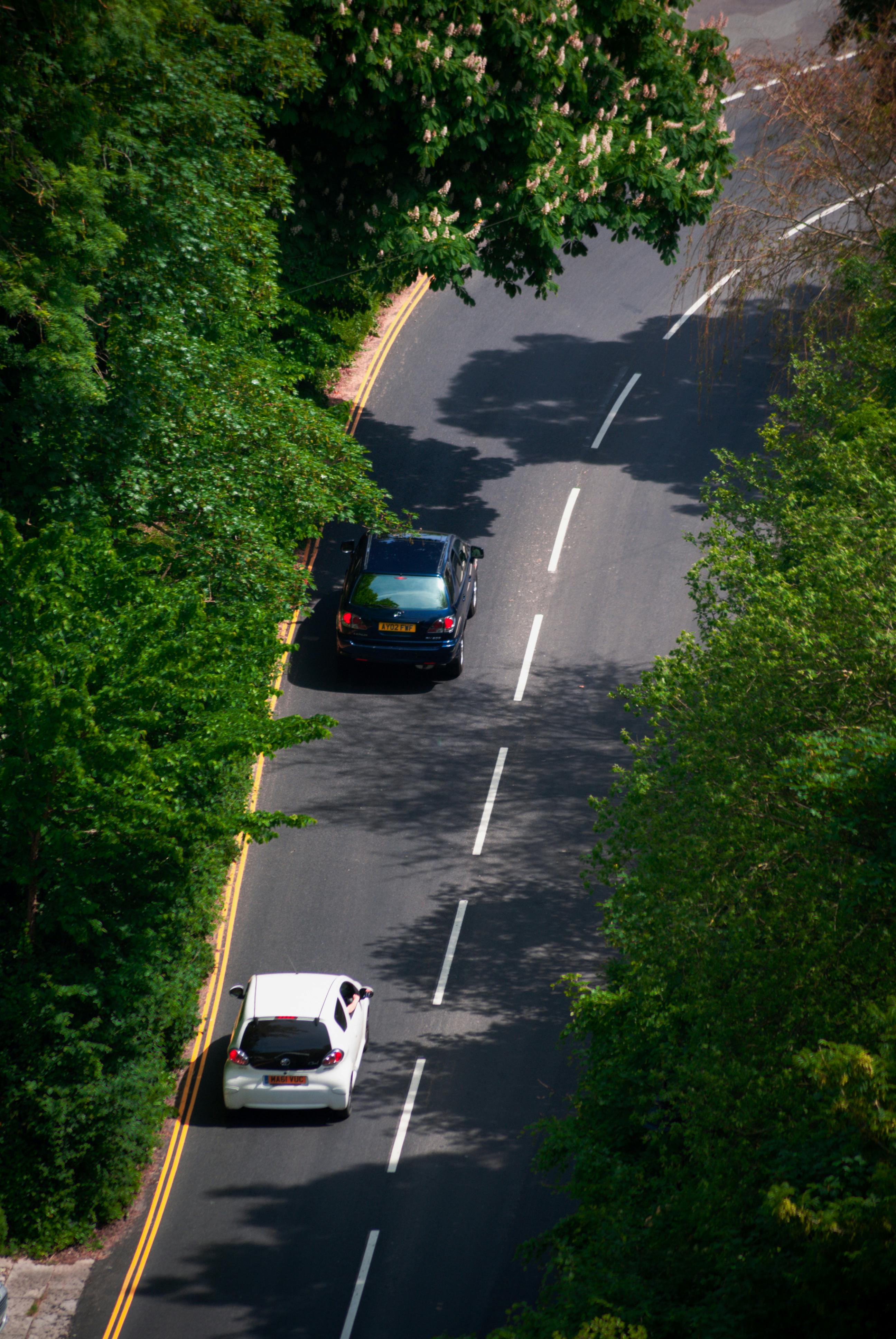 Cars In Road Photos, Download The BEST Free Cars In Road Stock Photos ...