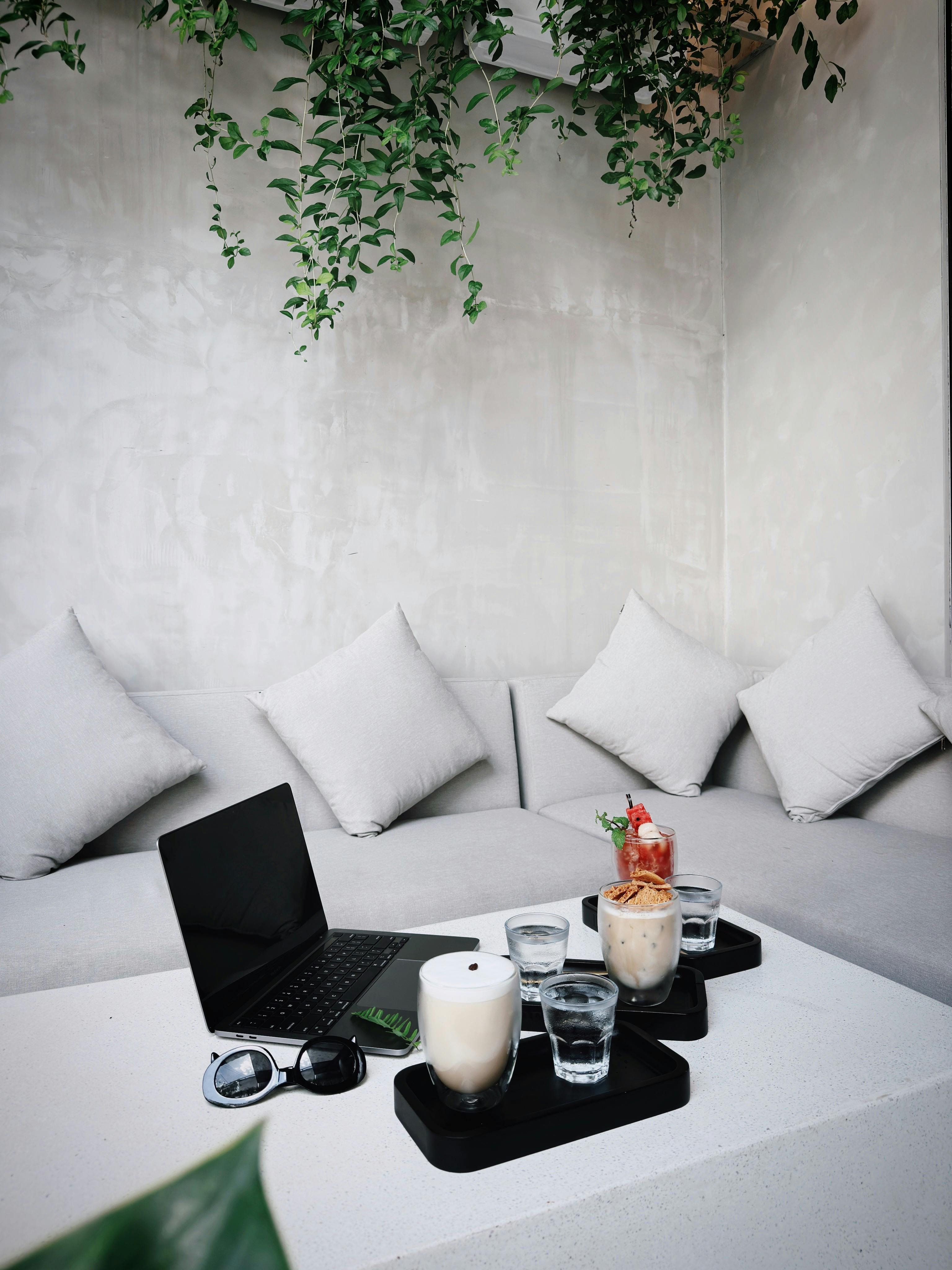 Laptop Corner Photos, Download The BEST Free Laptop Corner Stock Photos ...