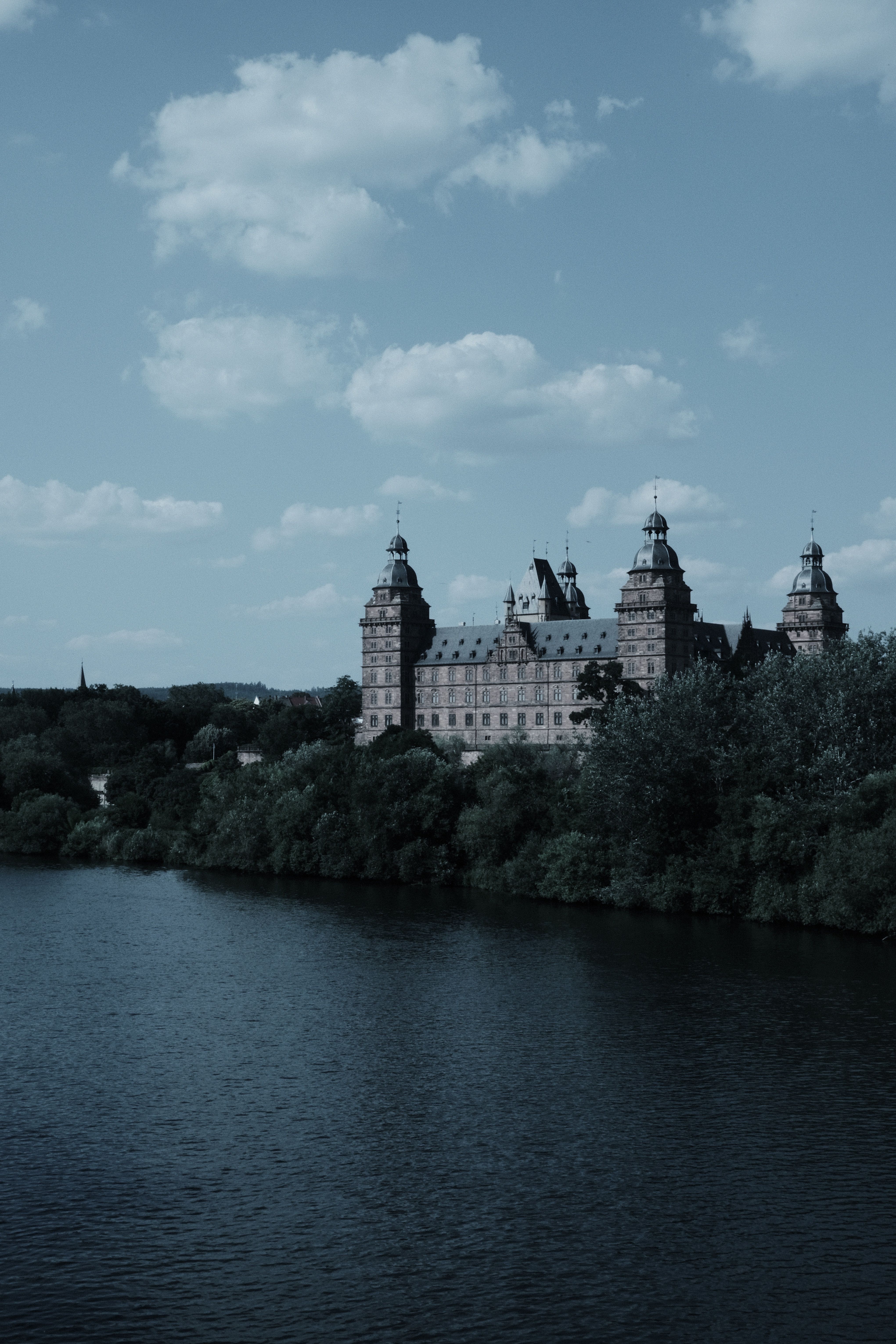 Schloss Johannisburg over the River Main, Aschaffenburg, Germany · Free ...