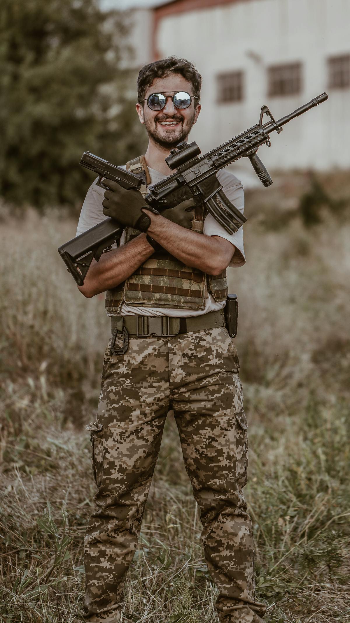 Military Pose Photos, Download The BEST Free Military Pose Stock Photos ...