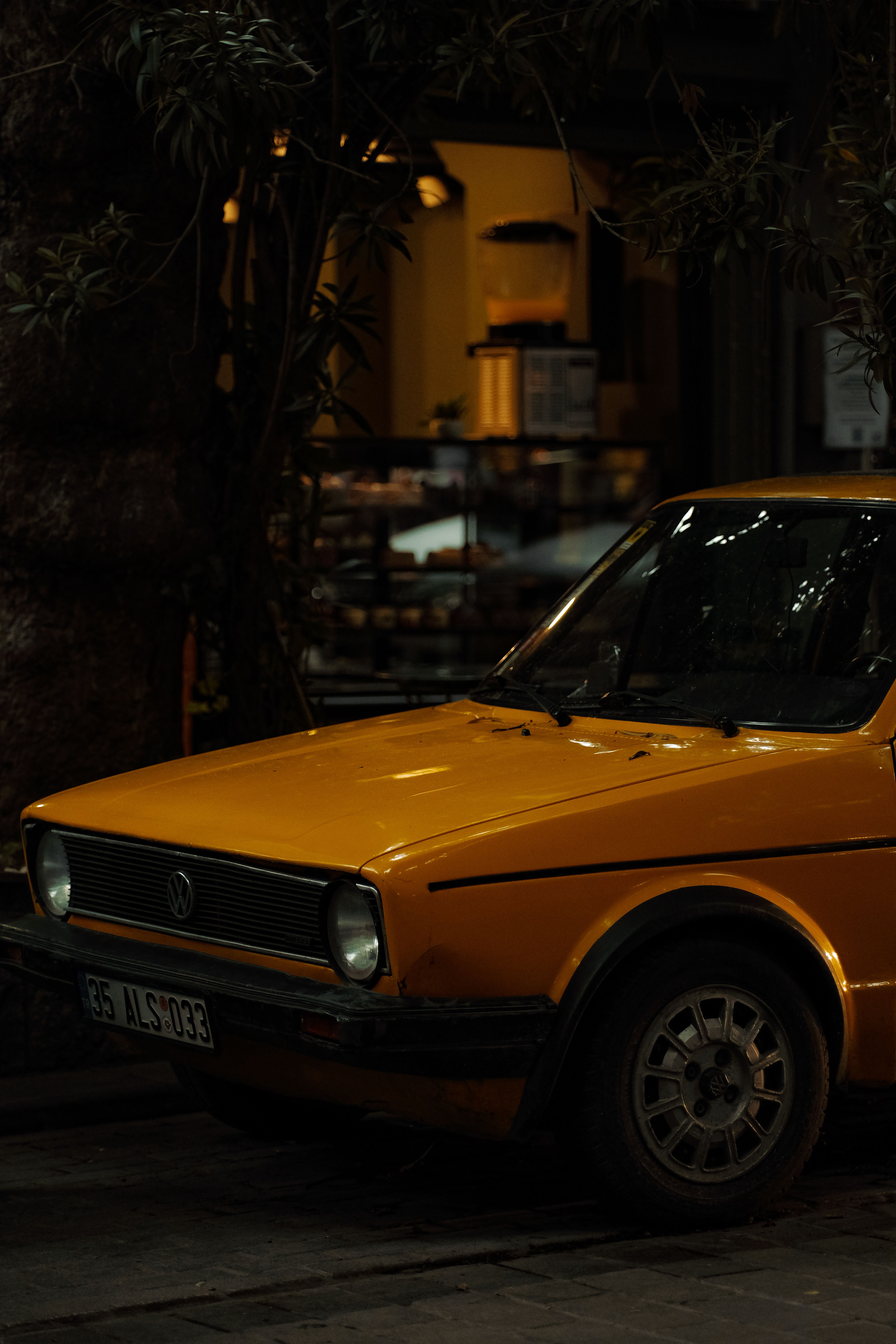 Vintage Volkswagen Golf at Night · Free Stock Photo