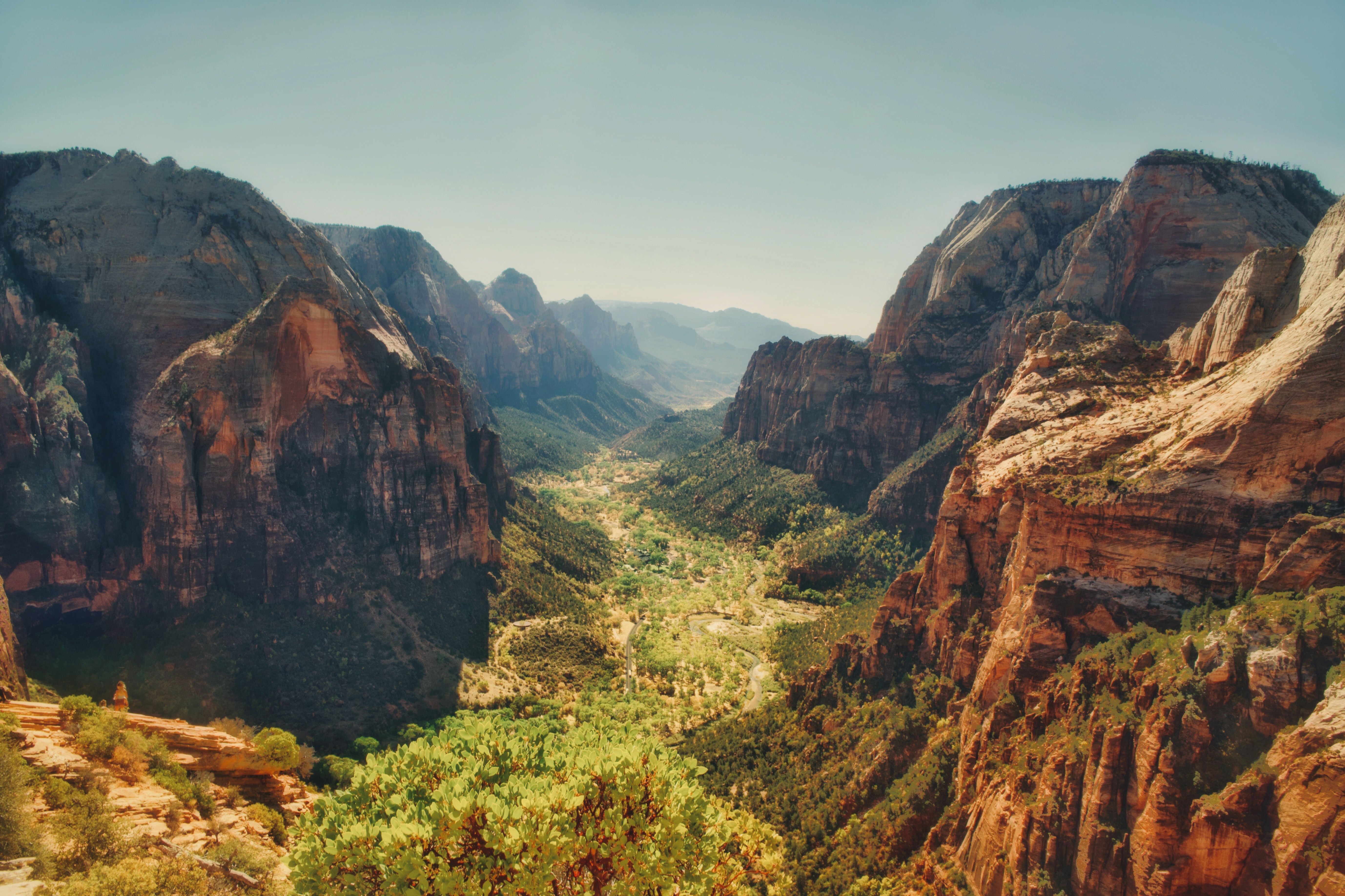 Scenic View of a Valley · Free Stock Photo