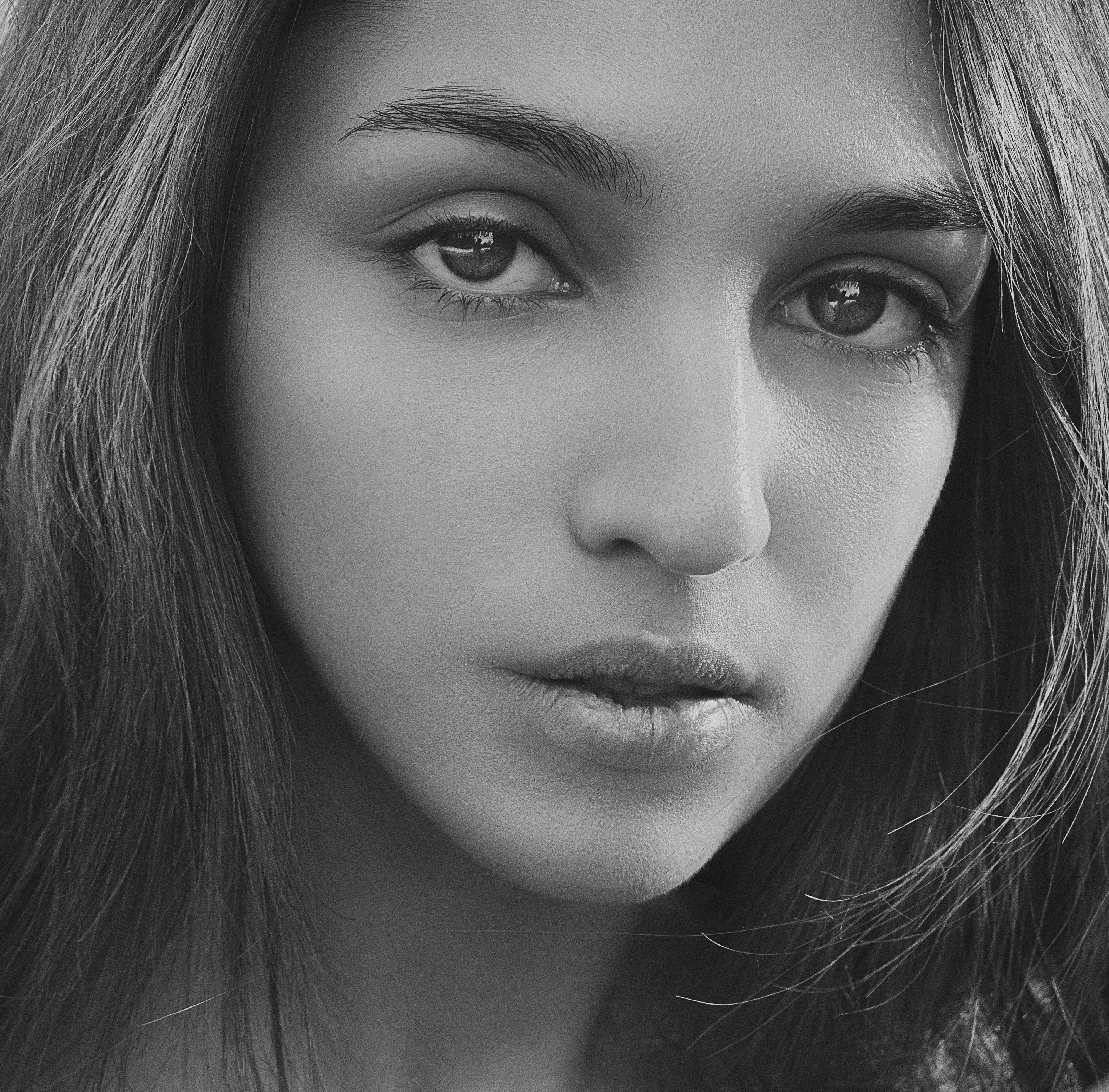 Portrait of a Natural Woman Outdoors · Free Stock Photo