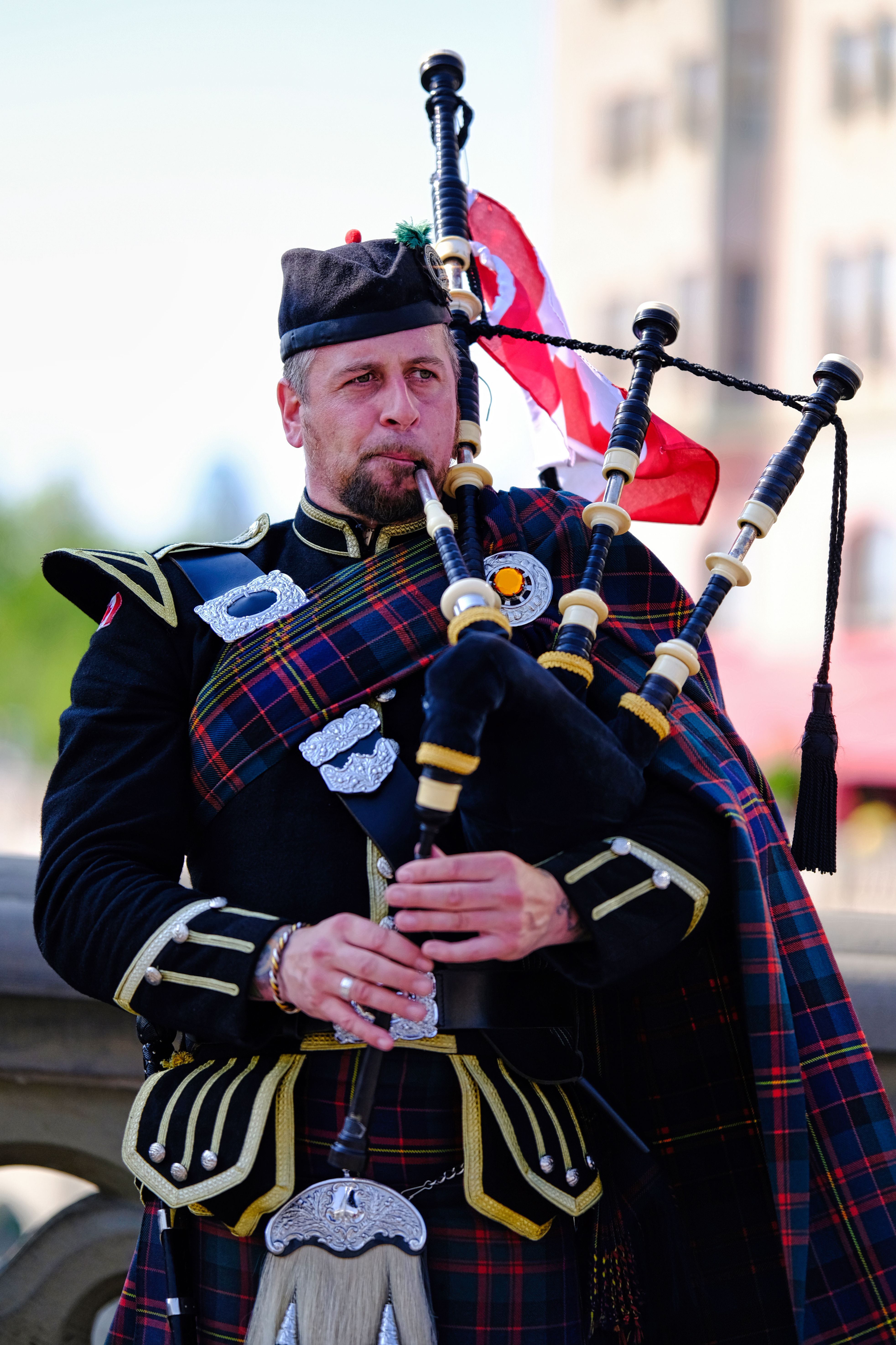 Piper Playing Scottish Bagpipe · Free Stock Photo