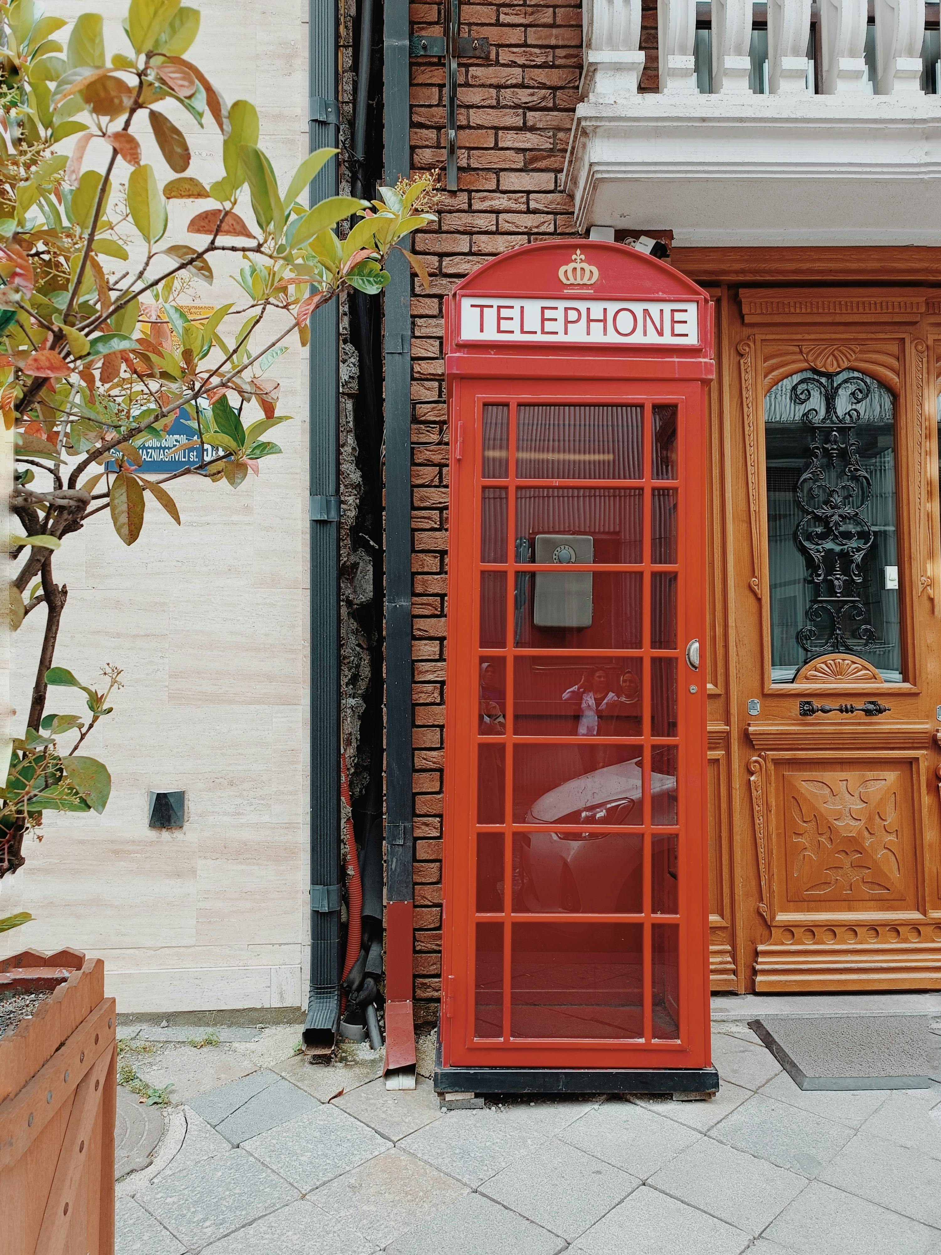 Red Telephone Booth · Free Stock Photo