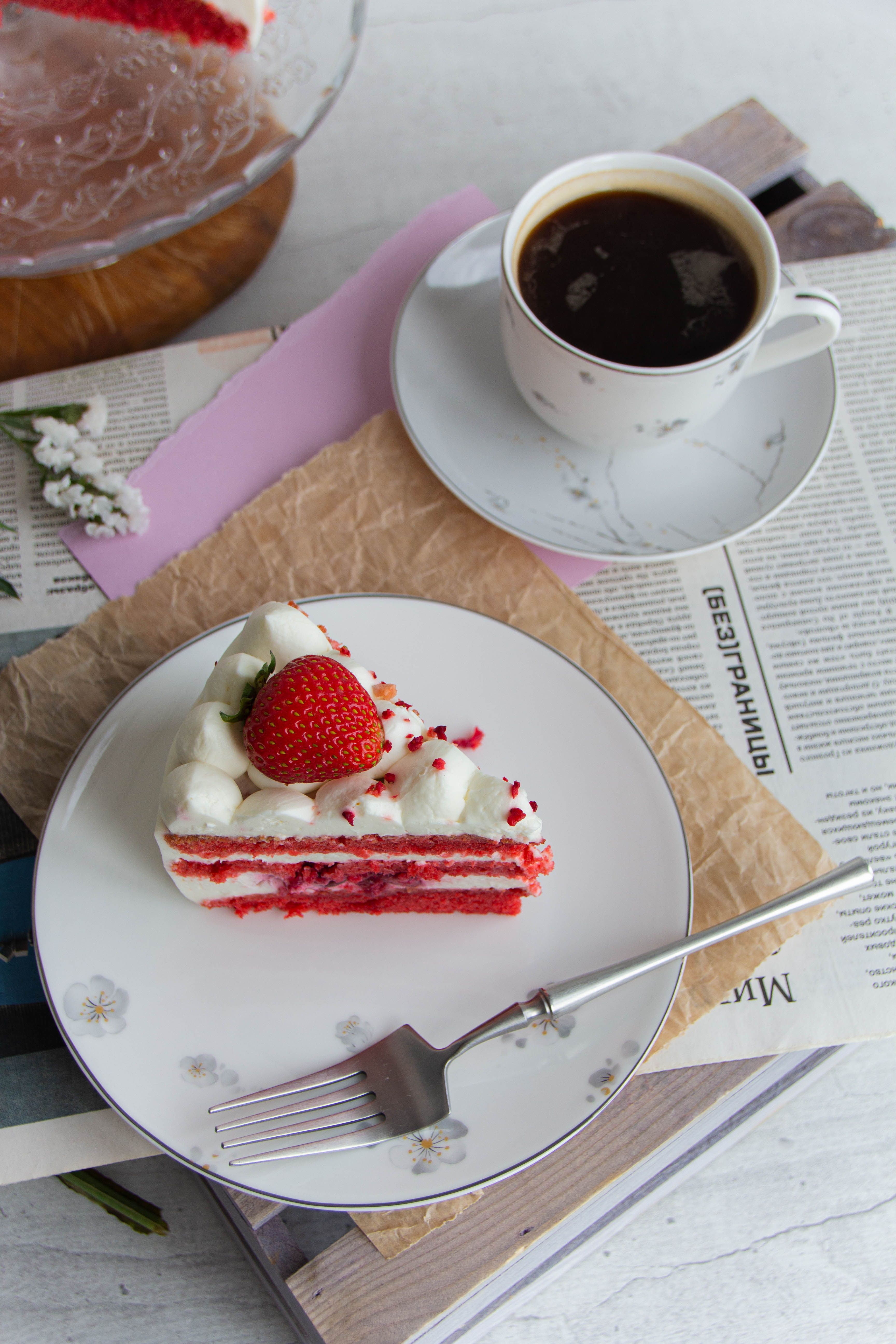 Piece Of Strawberry Cake Photos, Download The BEST Free Piece Of ...