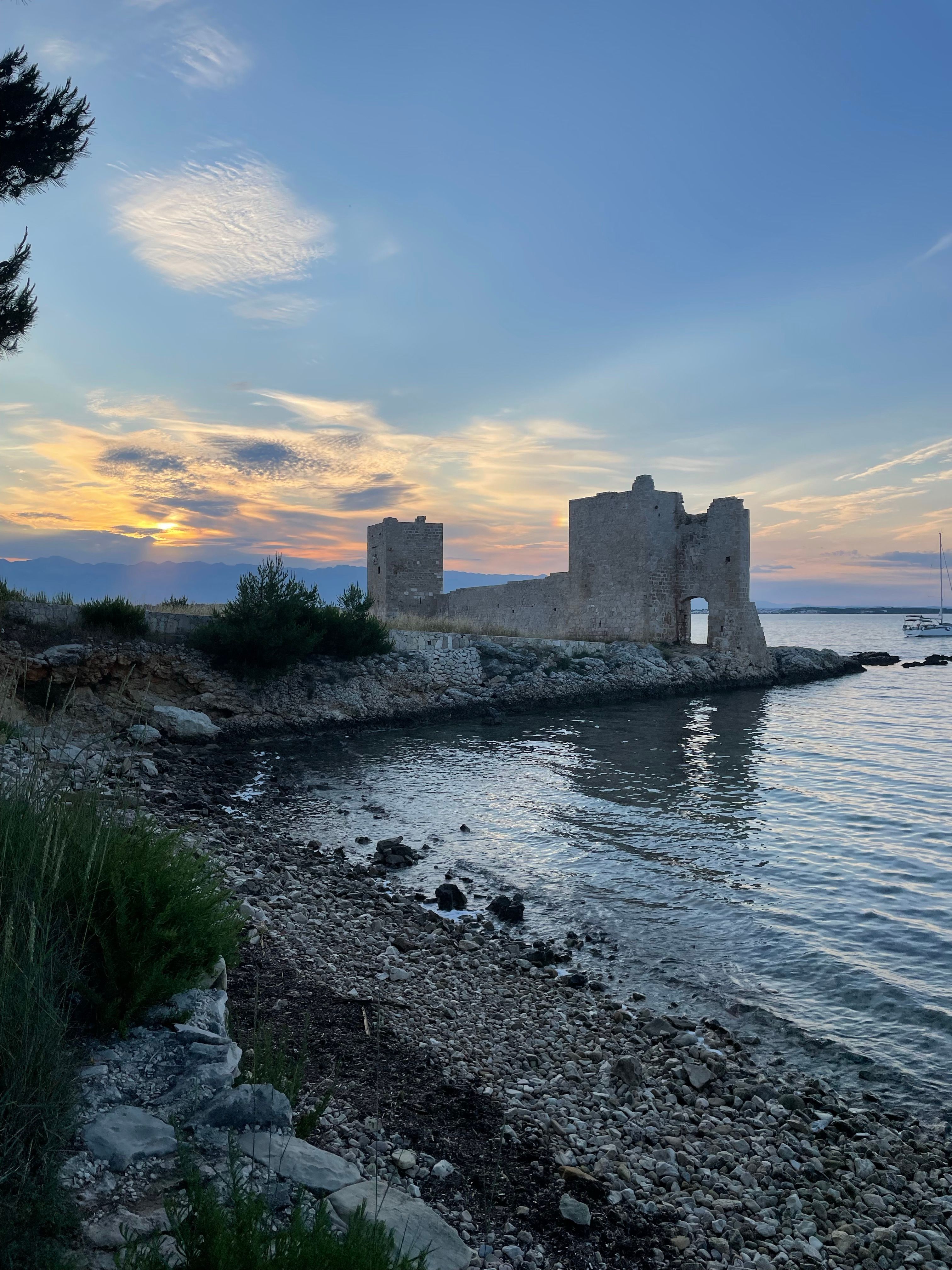Ocean Ruins Photos, Download The BEST Free Ocean Ruins Stock Photos ...