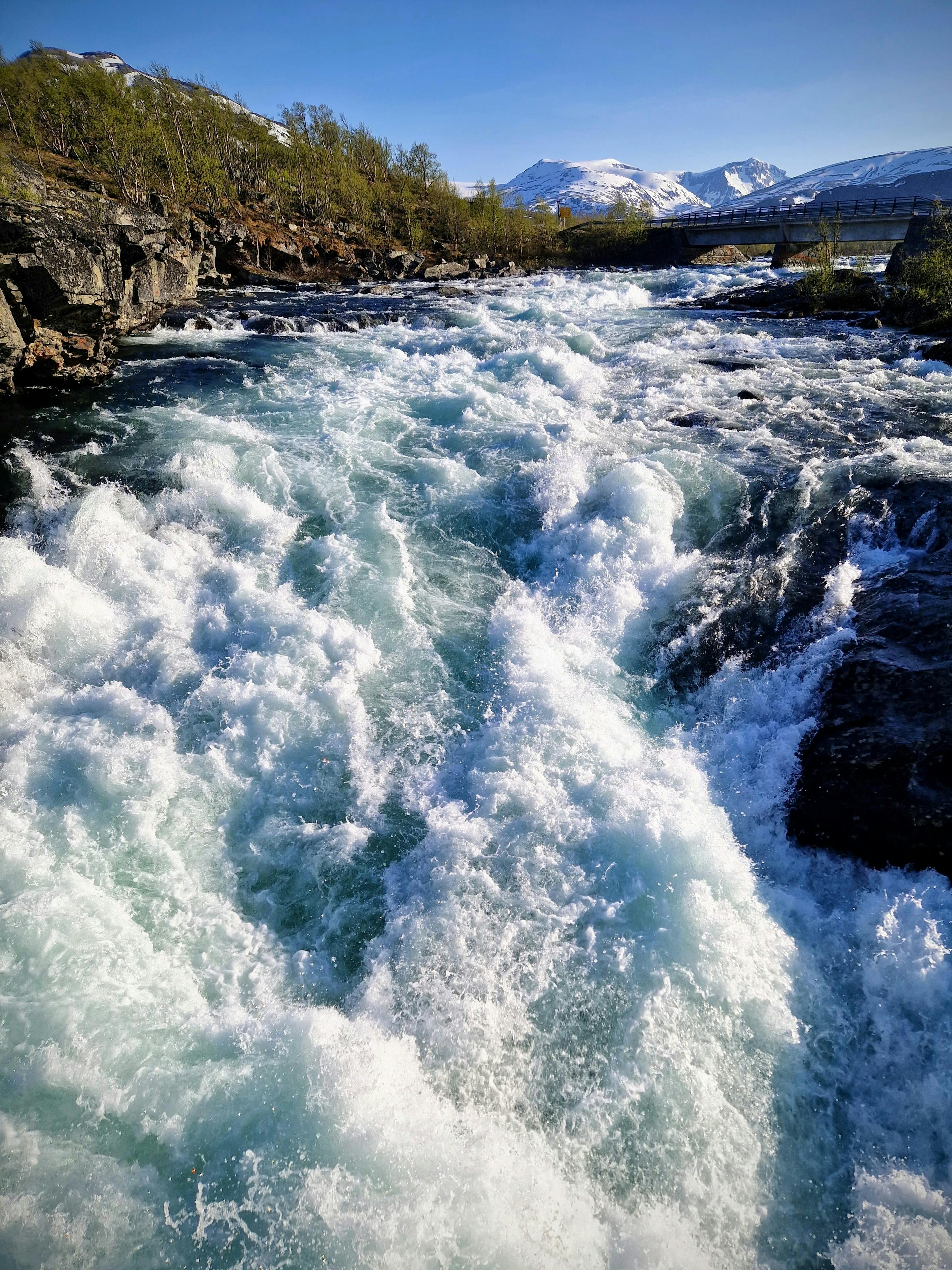River with Strong Current · Free Stock Photo