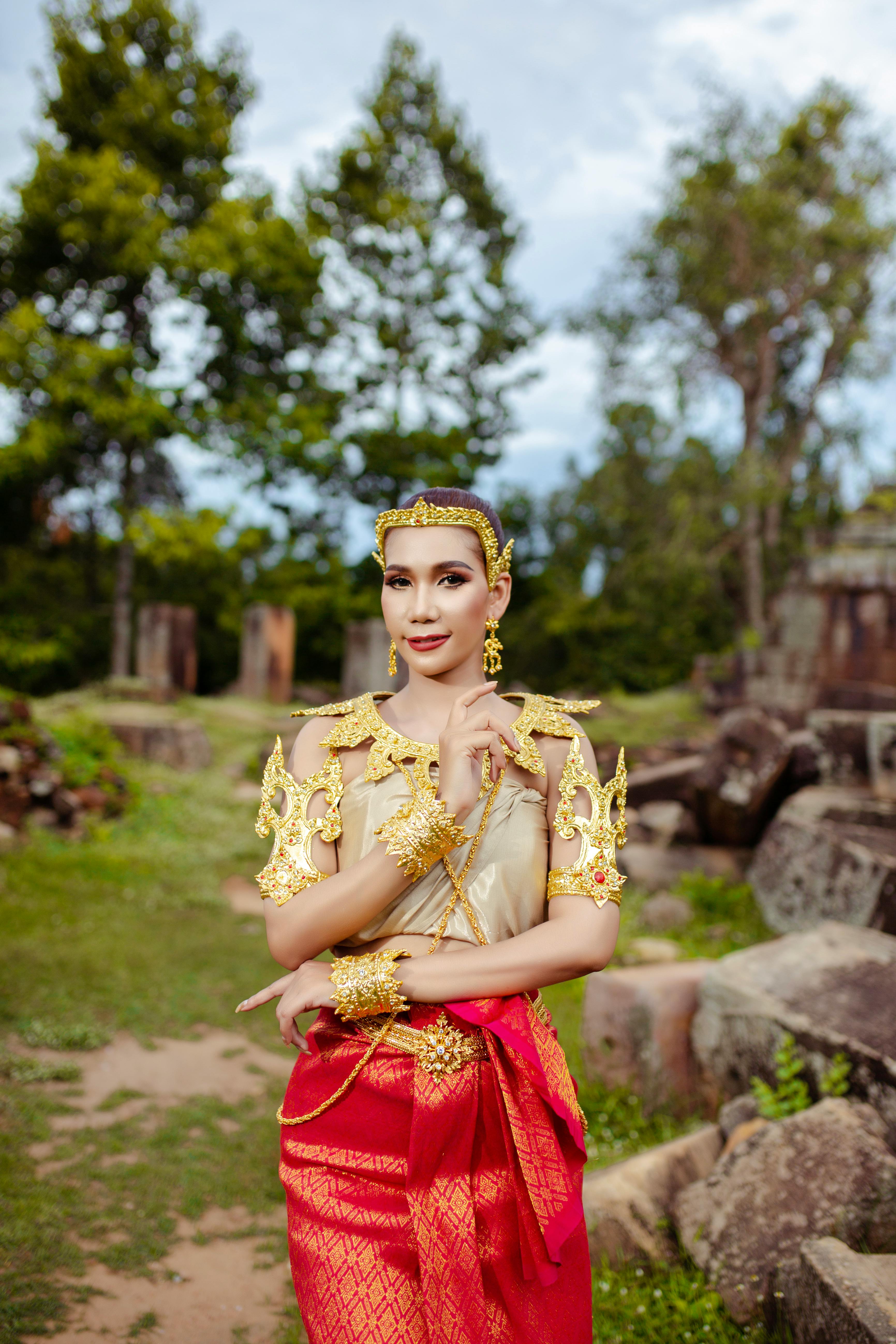 Asians Photos, Download The BEST Free Asians Stock Photos & HD Images