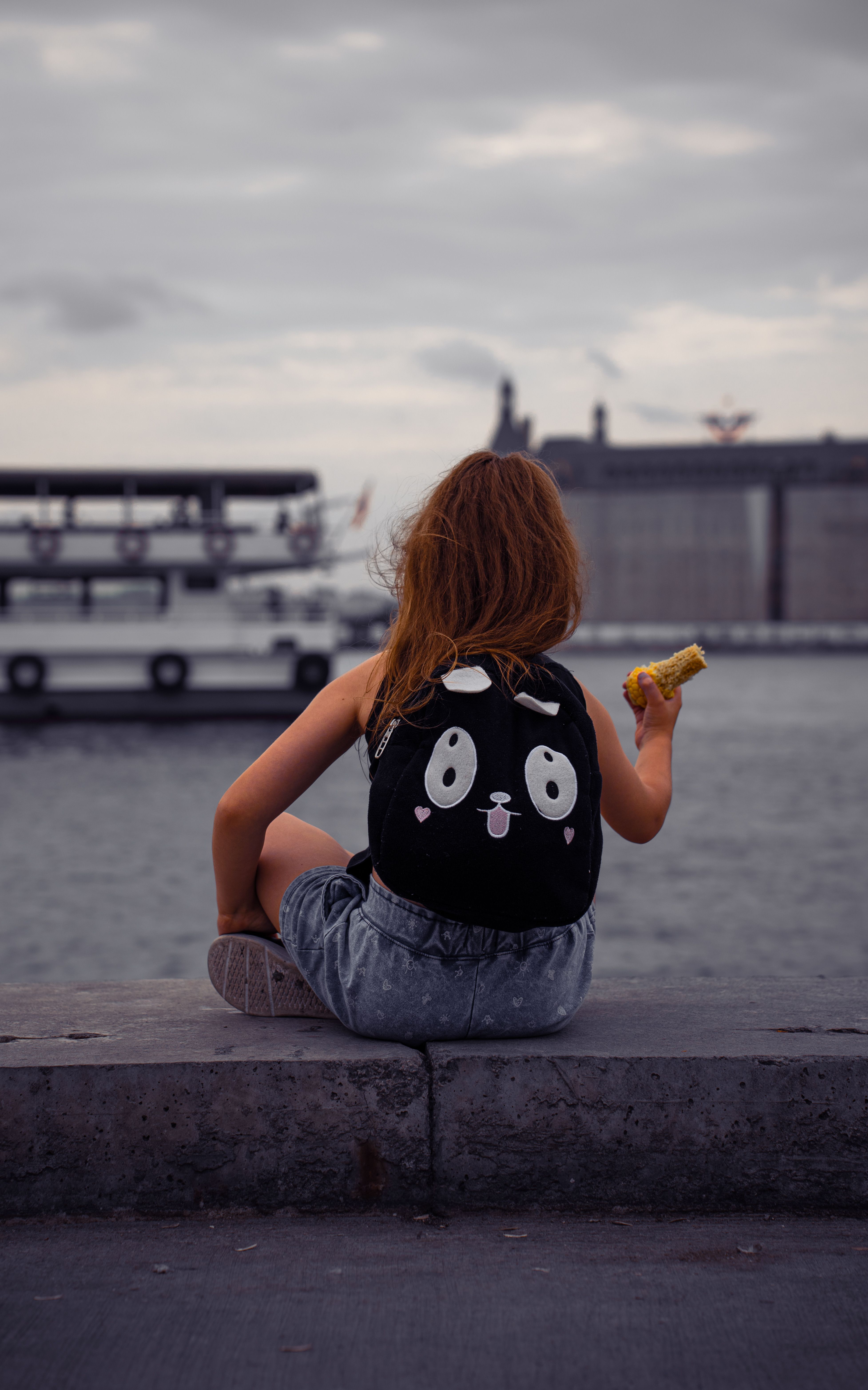 Isis Girl Photos, Download The BEST Free Isis Girl Stock Photos & HD Images