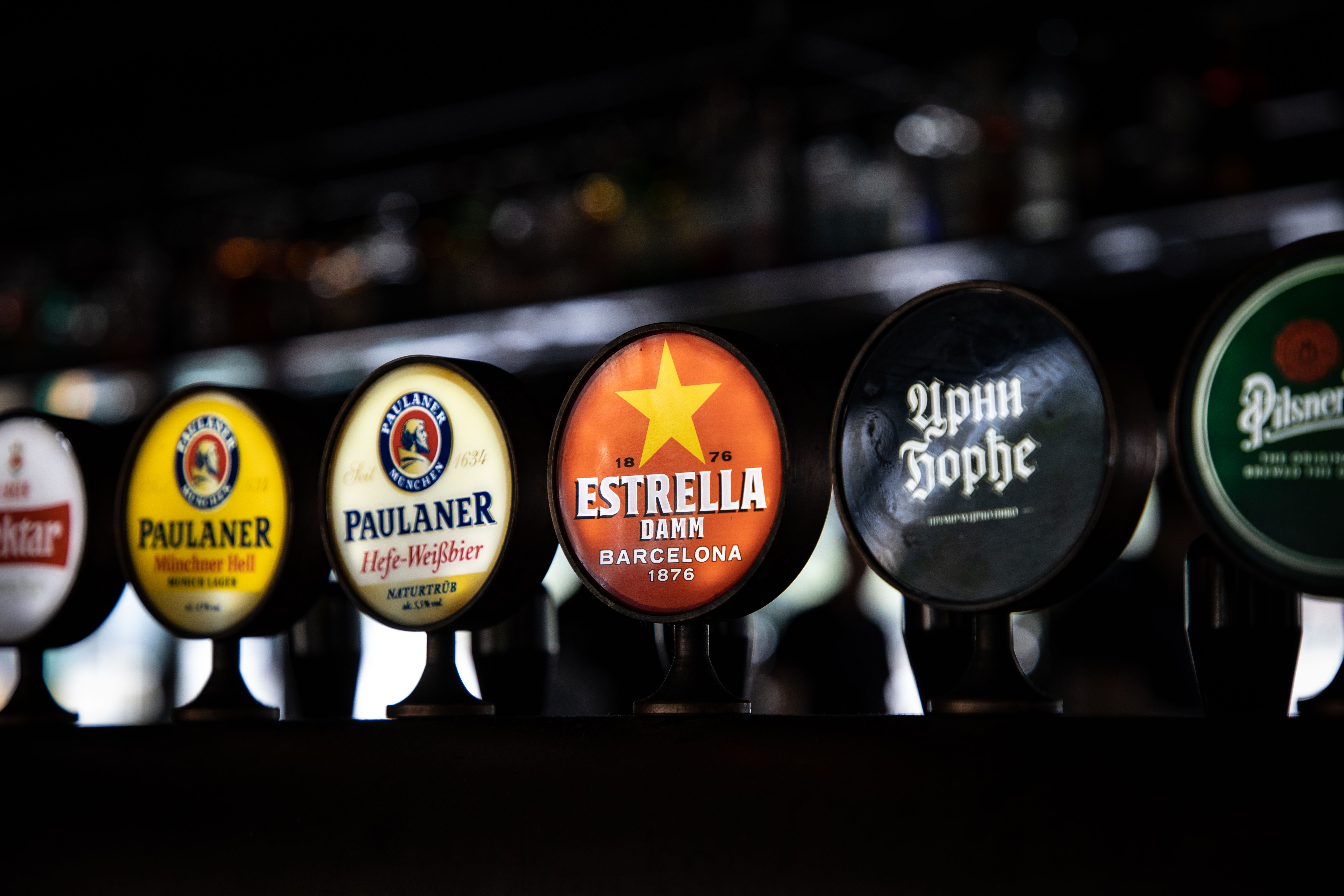 Foto de stock gratuita sobre #interior, 1876, alcohol, ambiente, bar ...