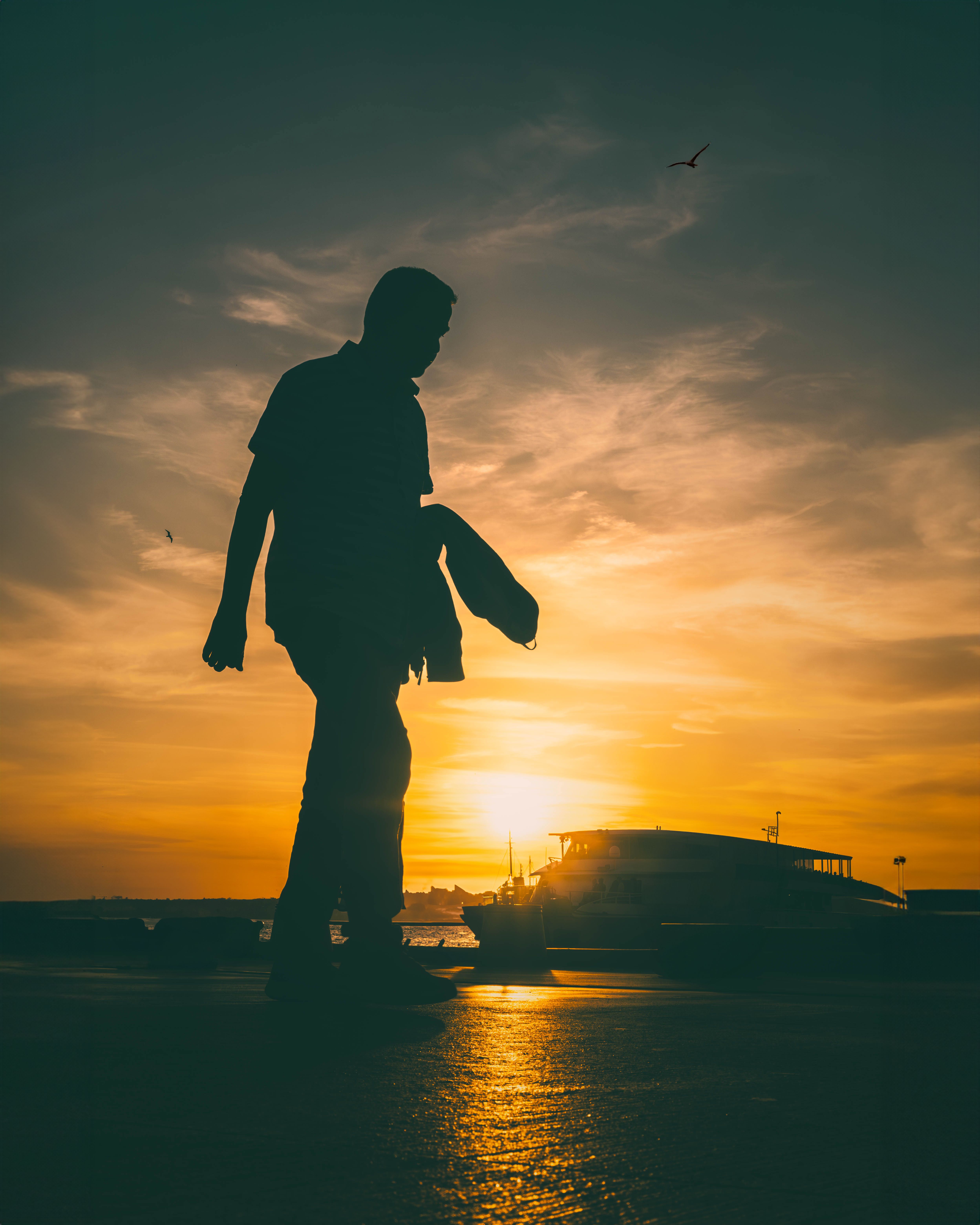 Silhouette Walking Photos, Download The BEST Free Silhouette Walking ...