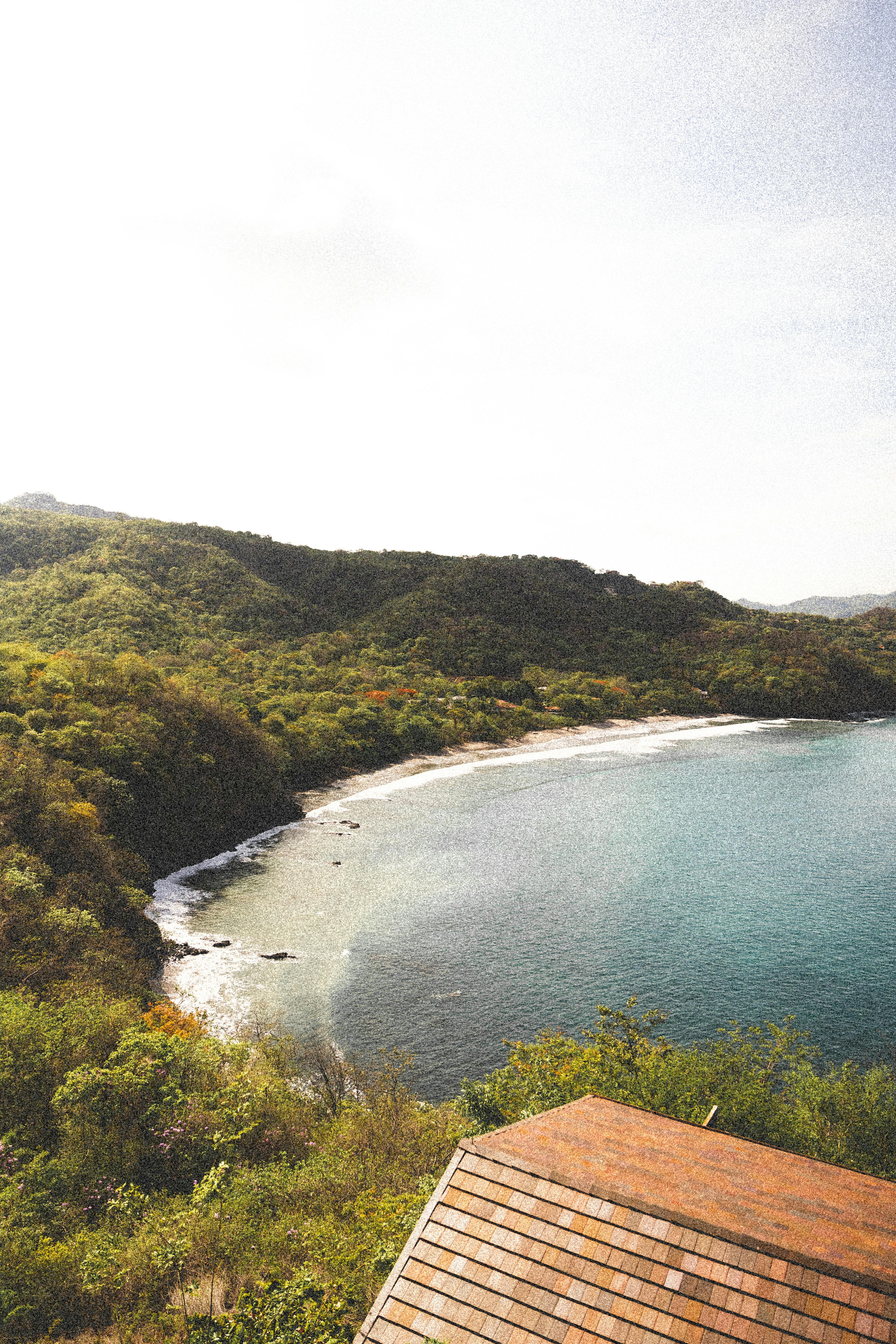 Ocean Bay in Costa Rica · Free Stock Photo