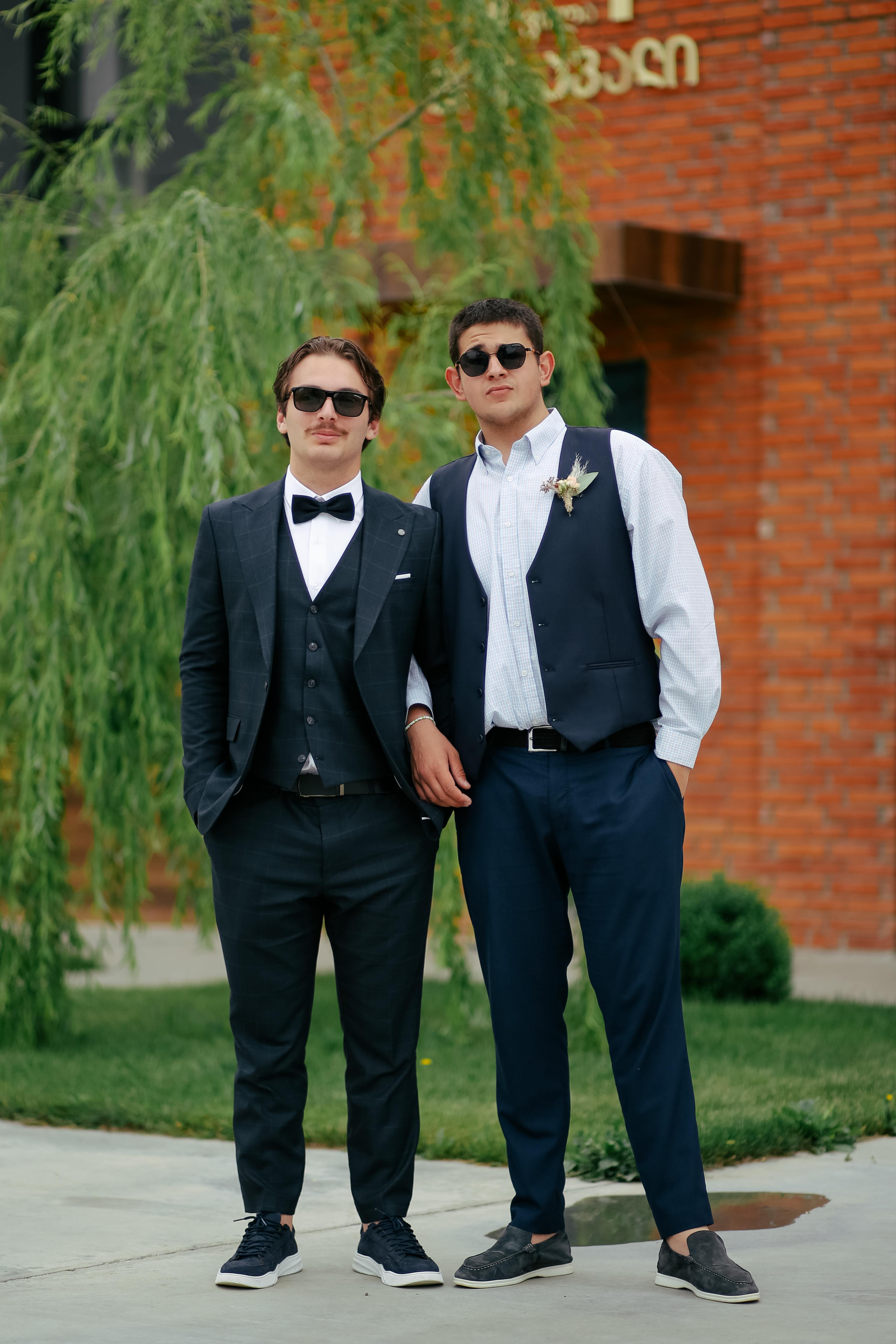 Guest Pose Photos, Download The BEST Free Guest Pose Stock Photos & HD ...