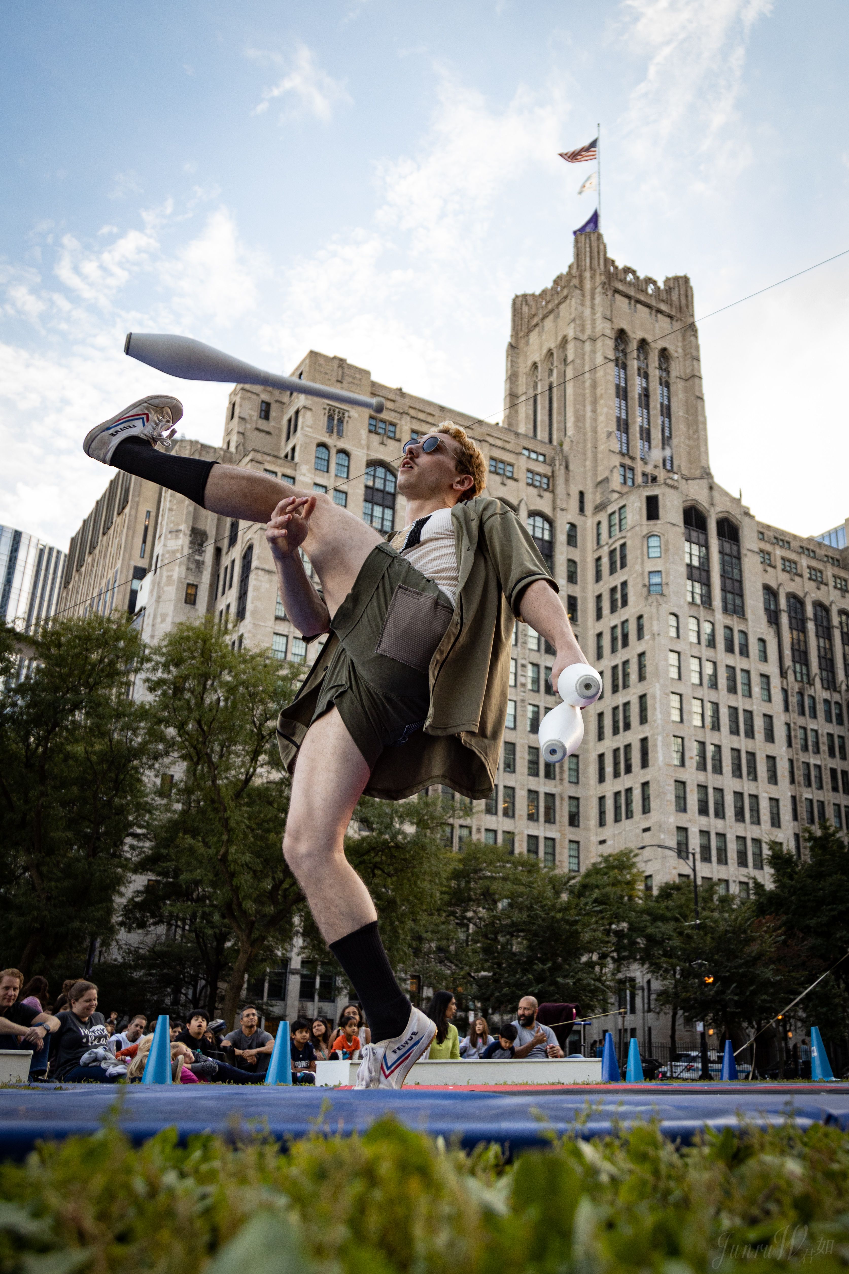 Juggler Performing in Park · Free Stock Photo