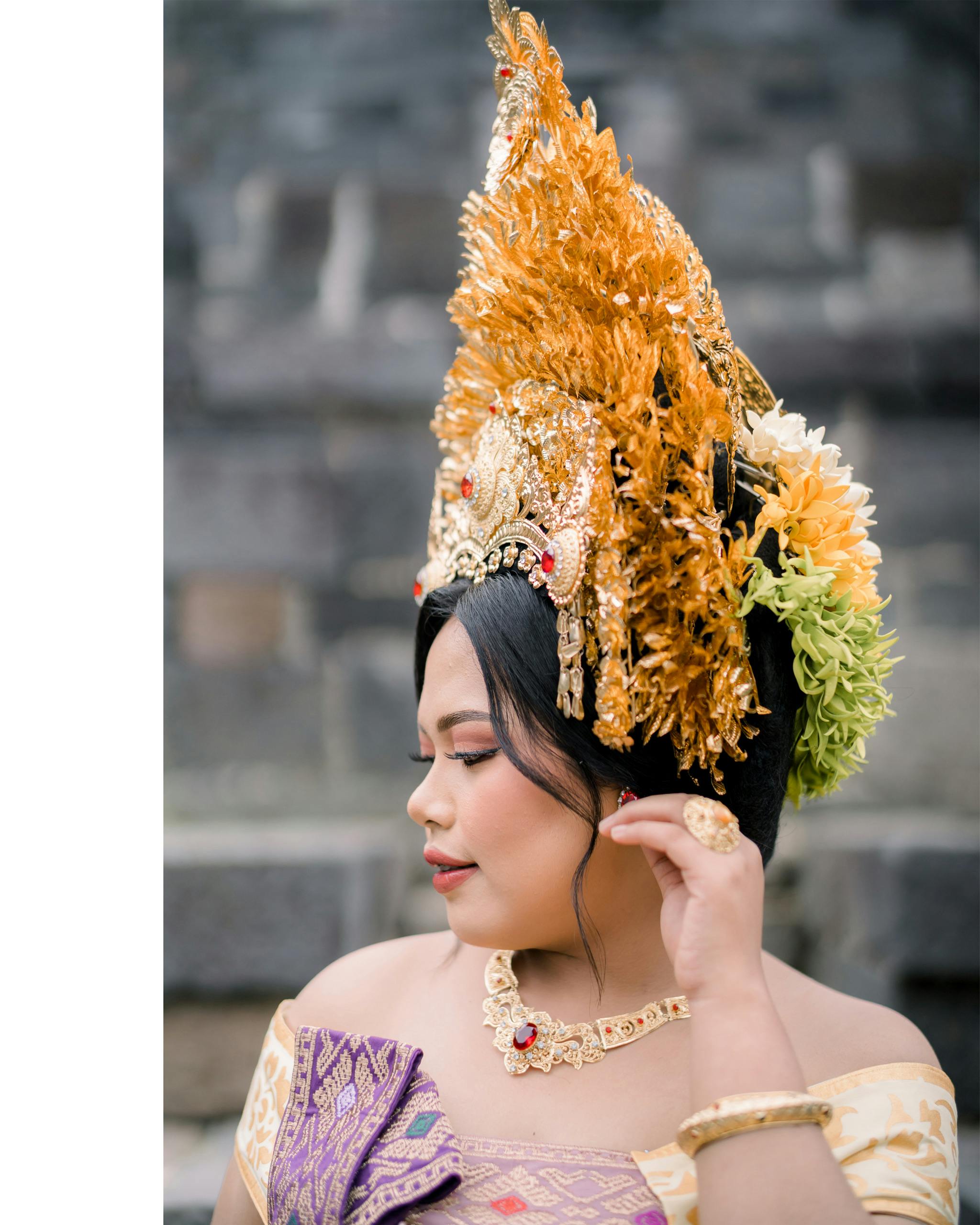 Woman in Traditional Taiwan Bride Crown · Free Stock Photo