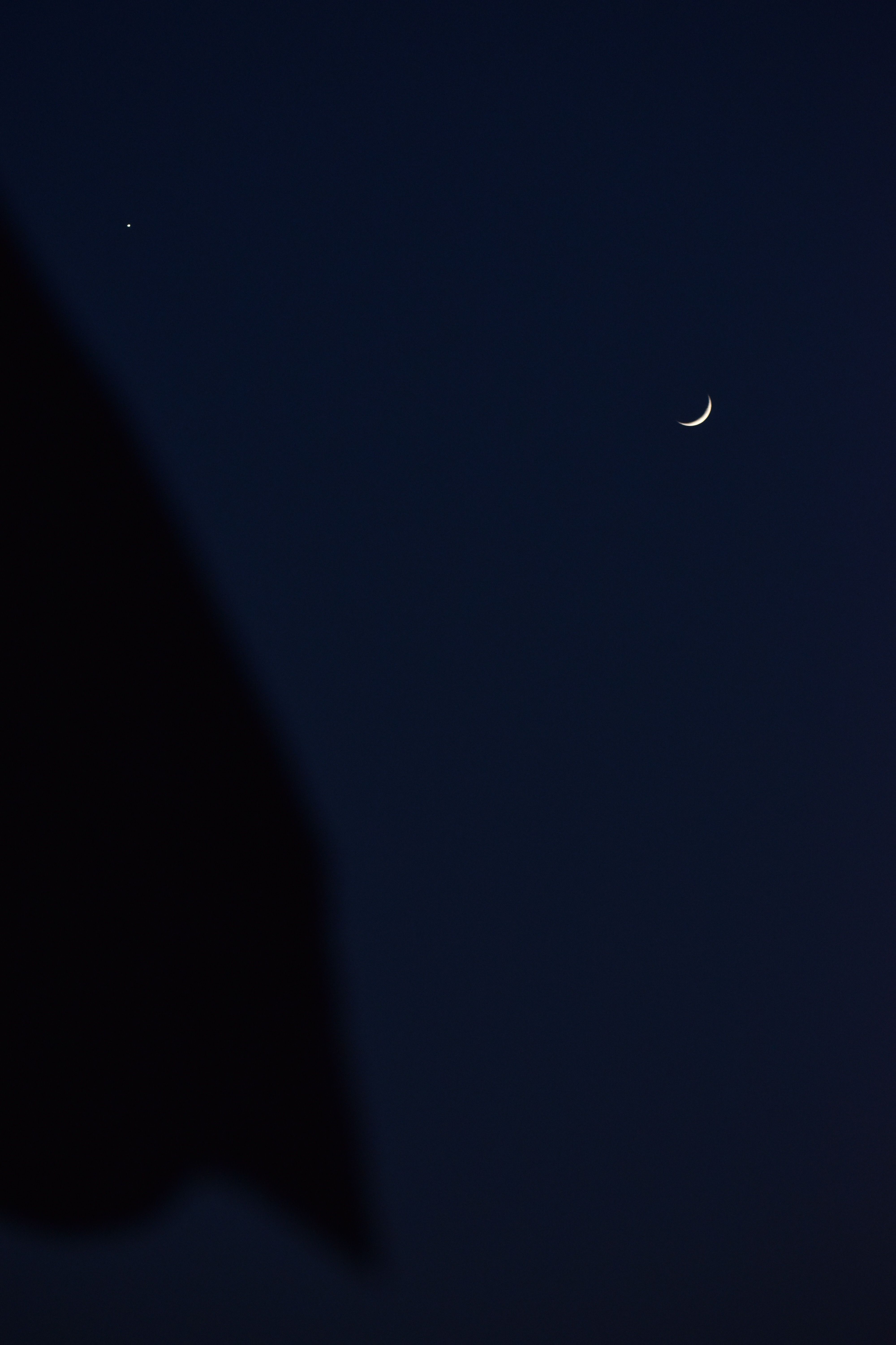 Crescent Moon in Night Sky · Free Stock Photo