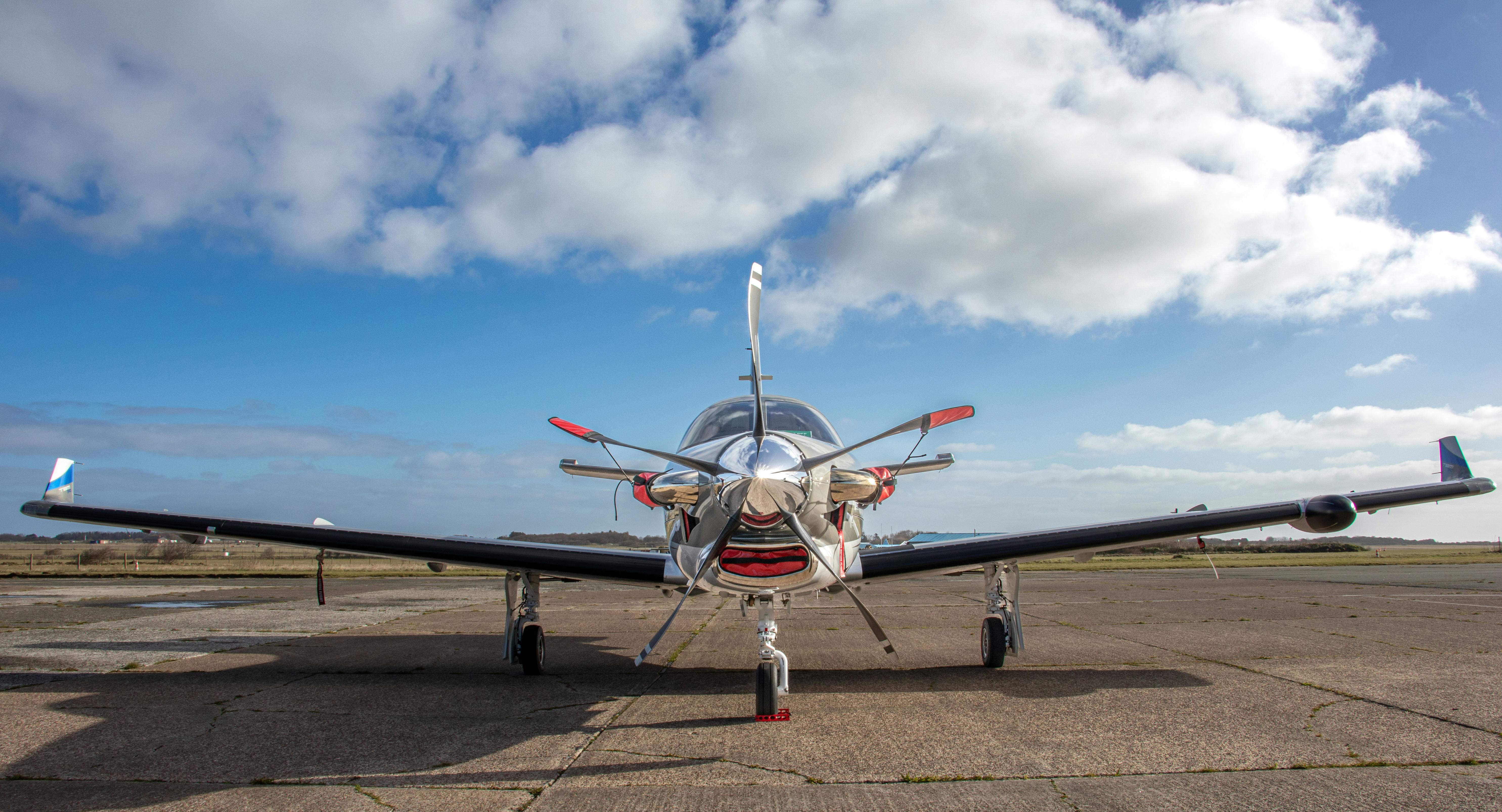 Plane Silver Backgrounds Photos, Download The BEST Free Plane Silver ...