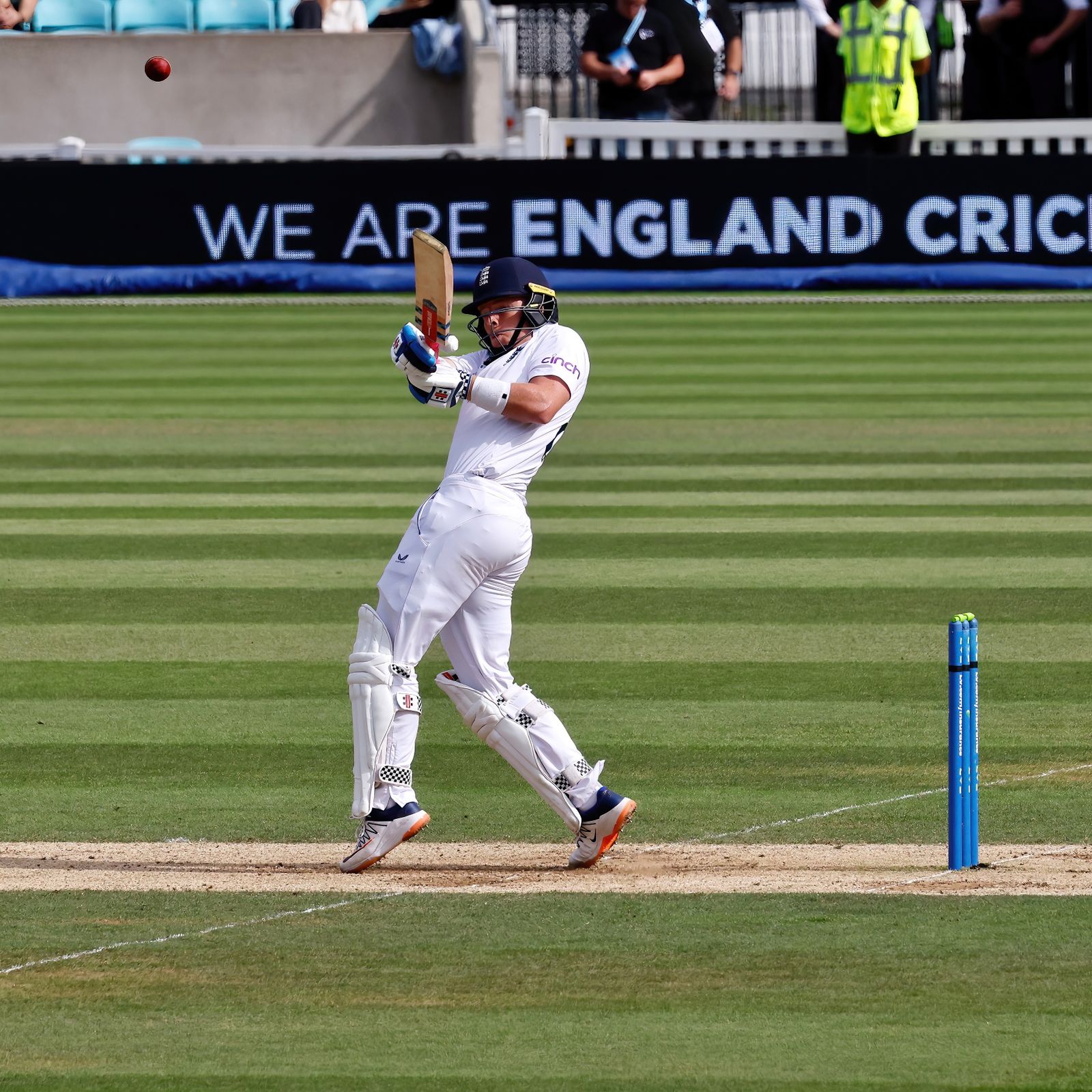 Cricket Bat And Ball Photos, Download The BEST Free Cricket Bat And ...
