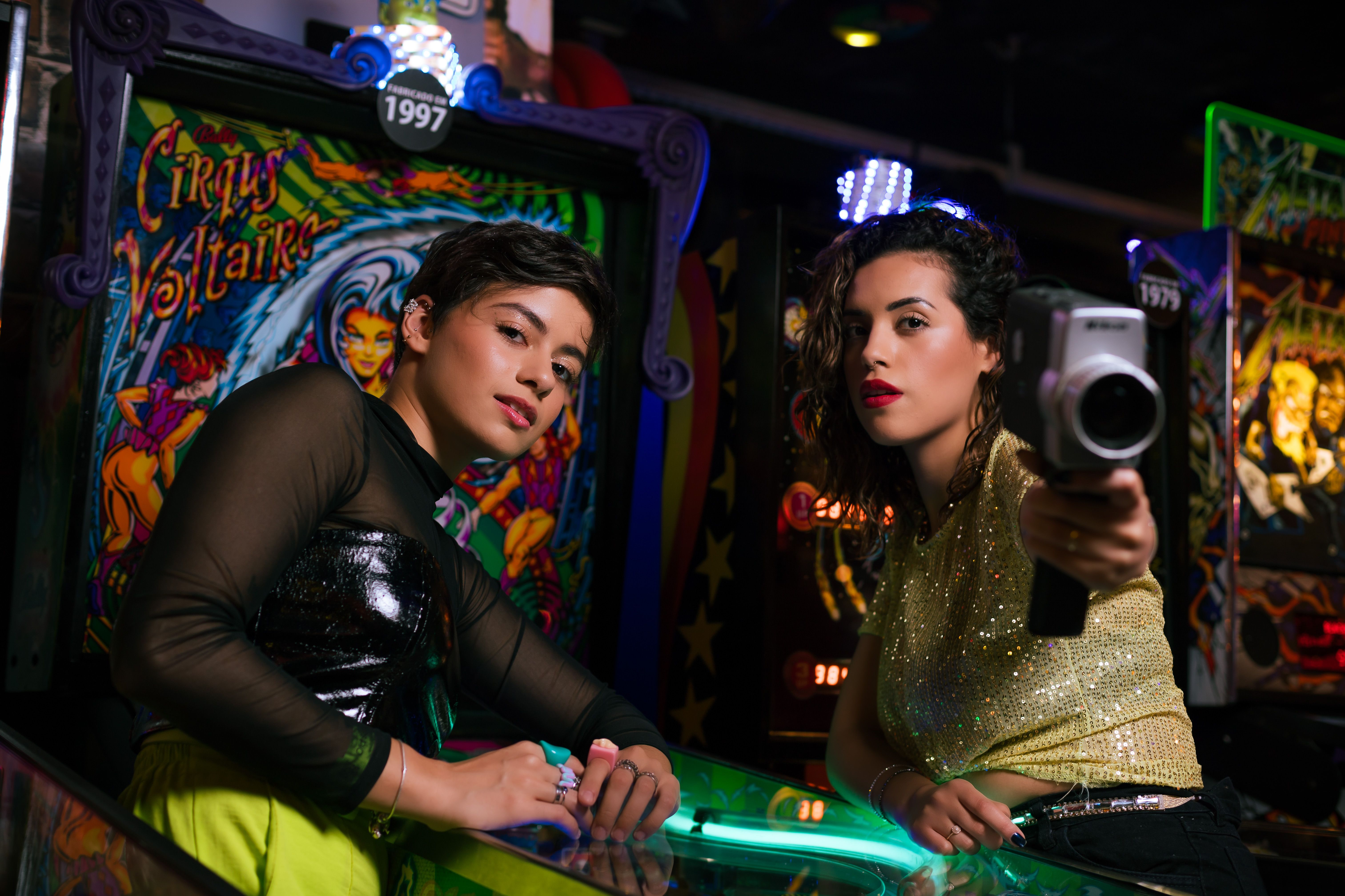 Women Posing Together in Bar · Free Stock Photo