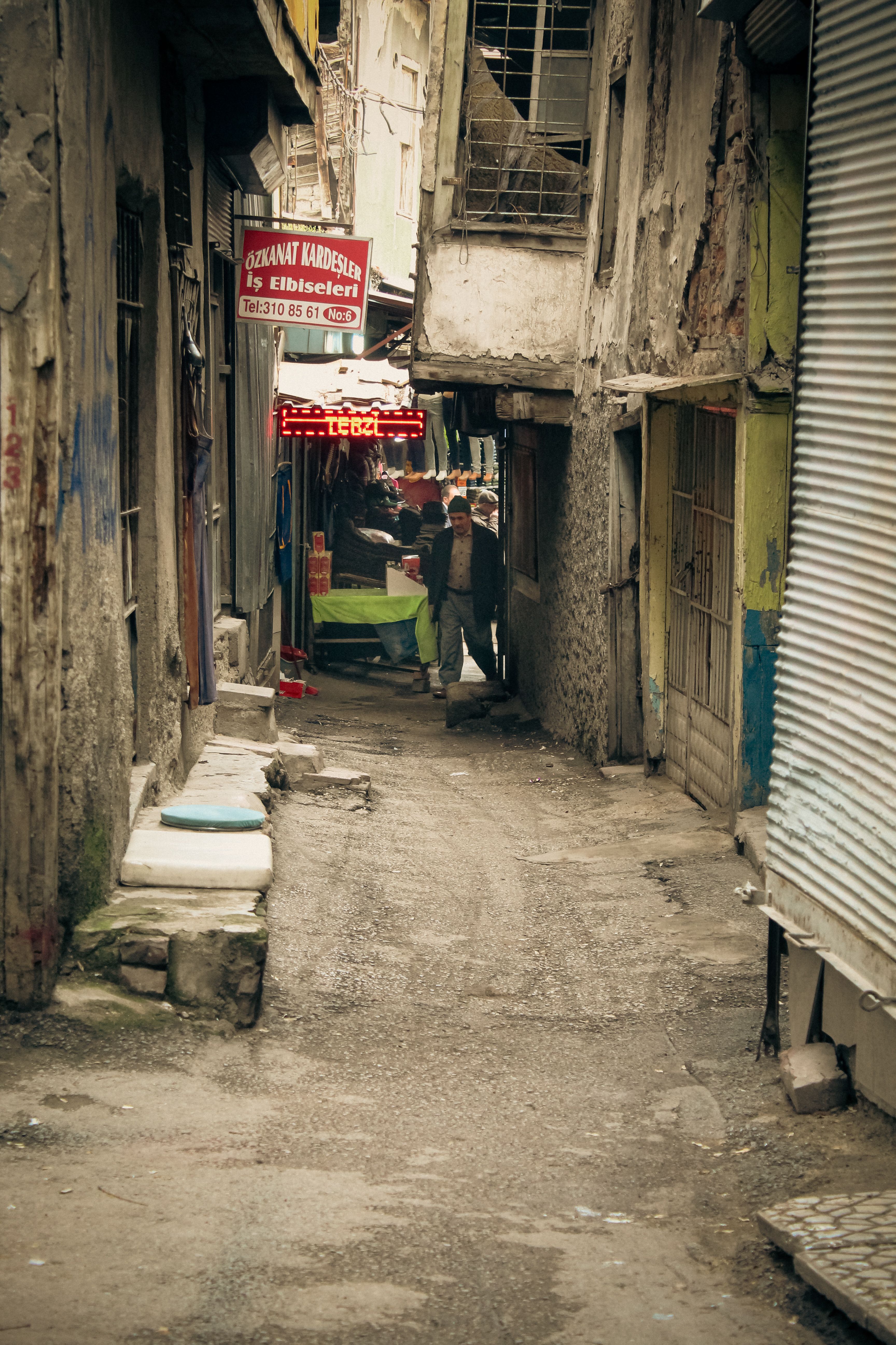 Rugged Street Photos, Download The BEST Free Rugged Street Stock Photos ...