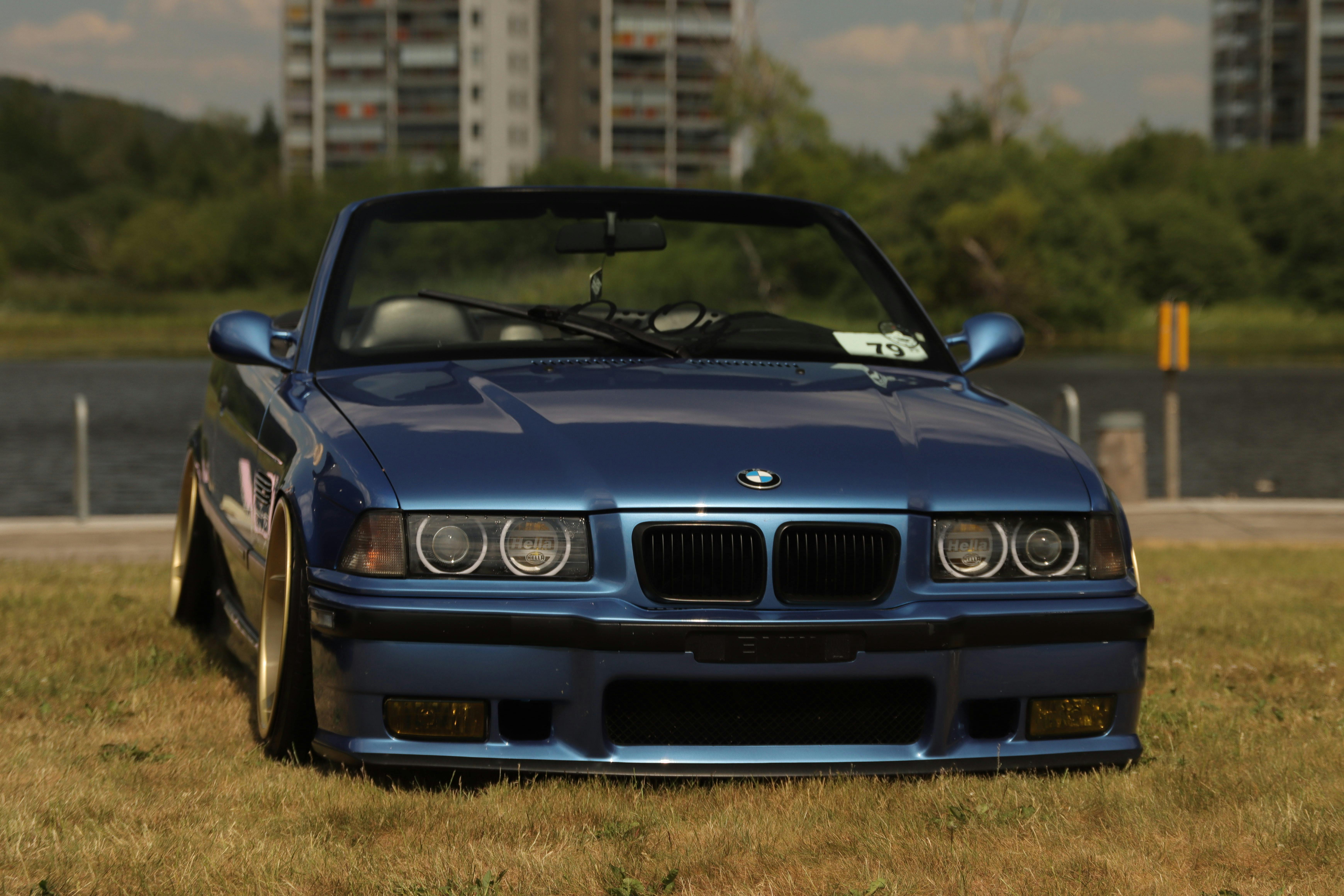 Cabriolet BMW E36 · Free Stock Photo