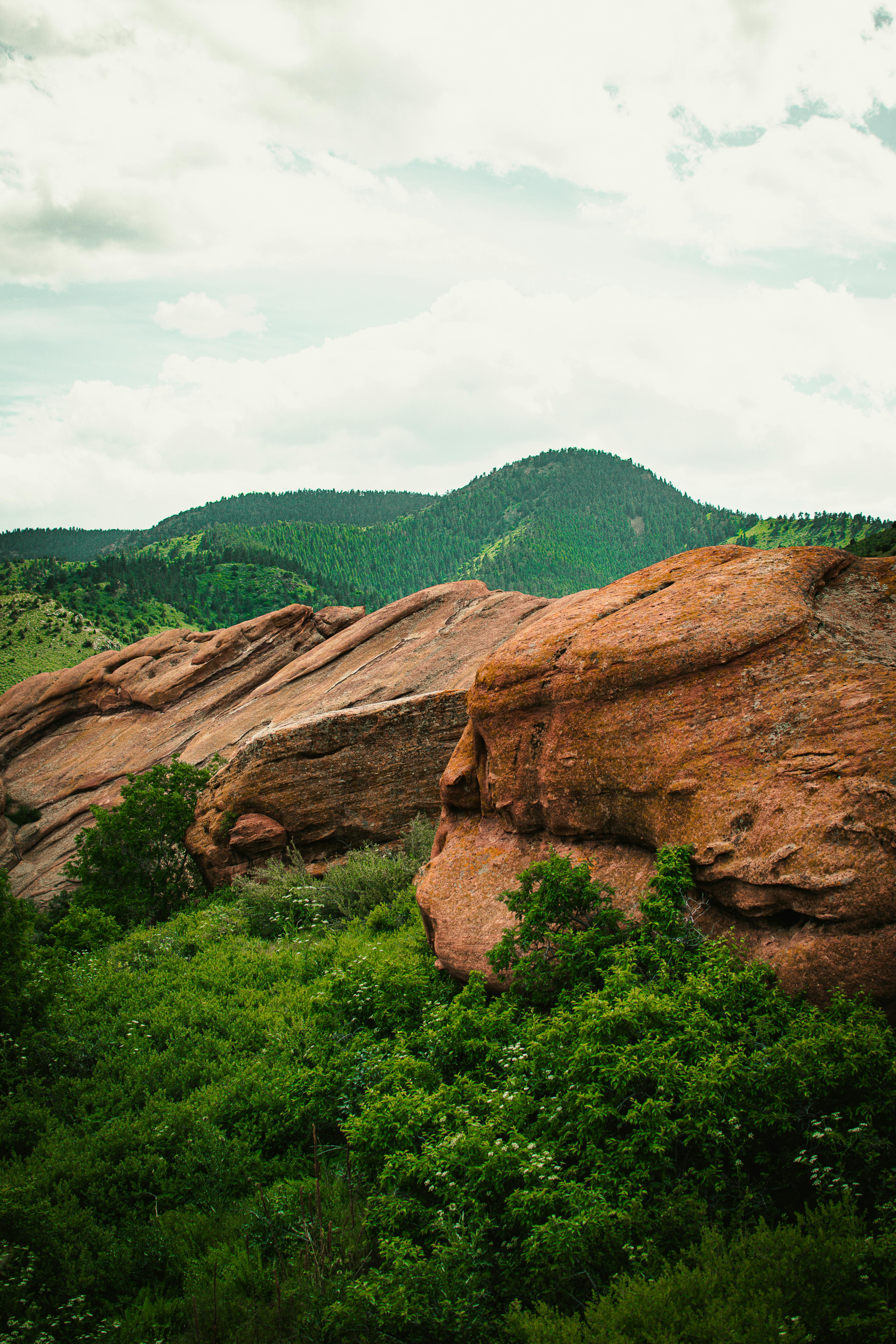 Mountains with red · Free Stock Photo