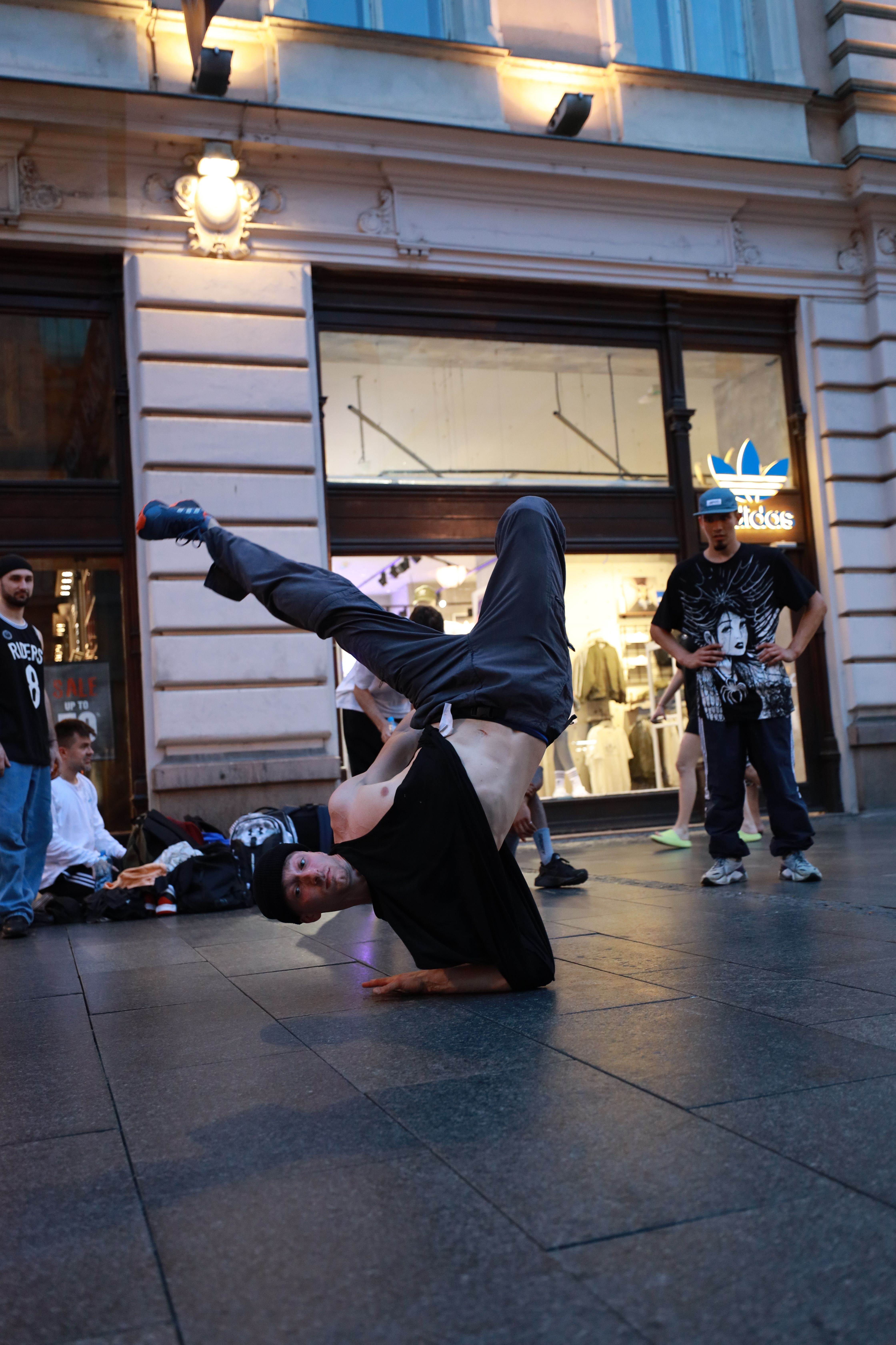 Pole Dance Photos, Download The BEST Free Pole Dance Stock Photos & HD ...