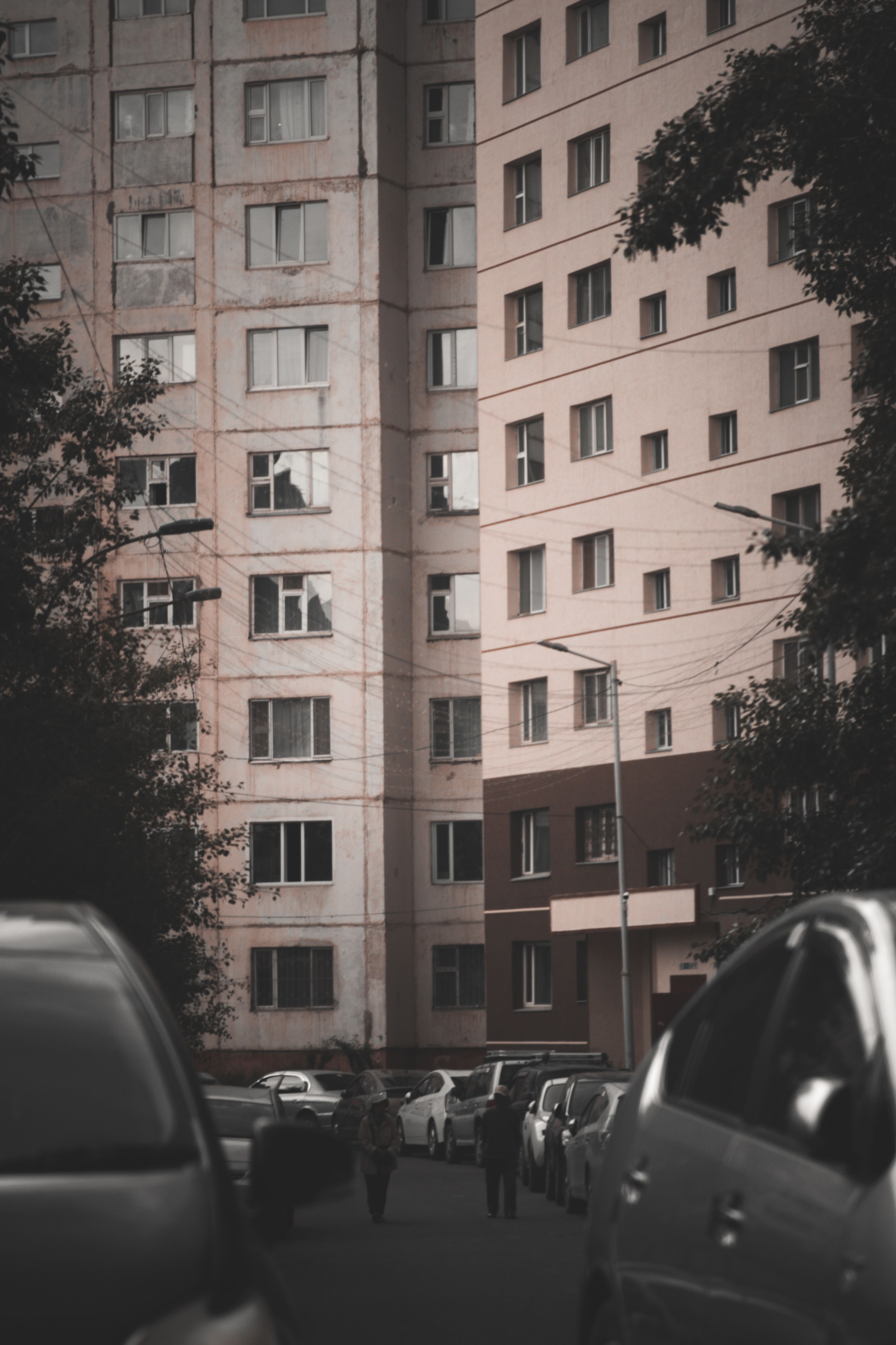 Cars Parked on Street near Building · Free Stock Photo