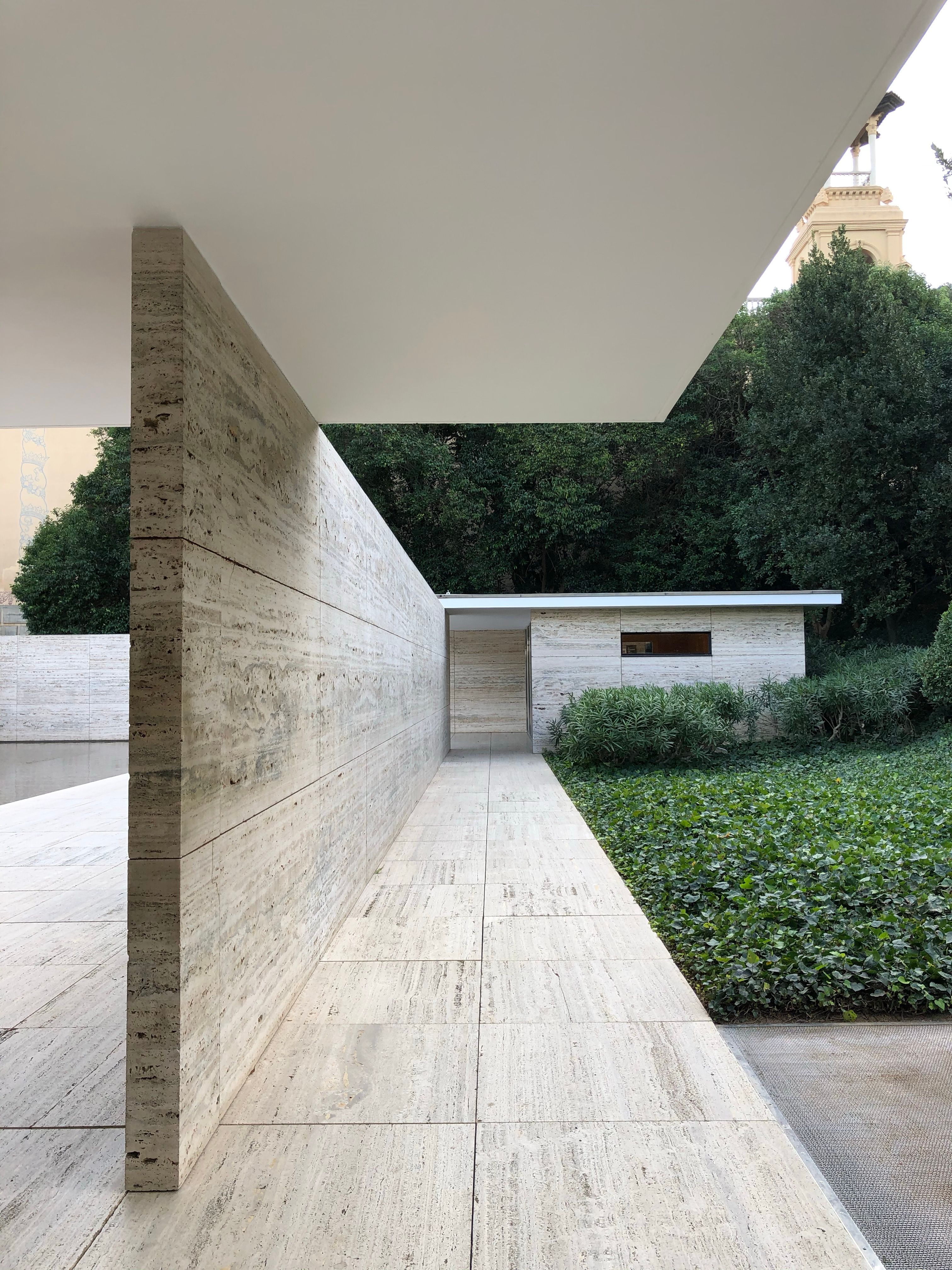 Modern Design of Building Walls · Free Stock Photo